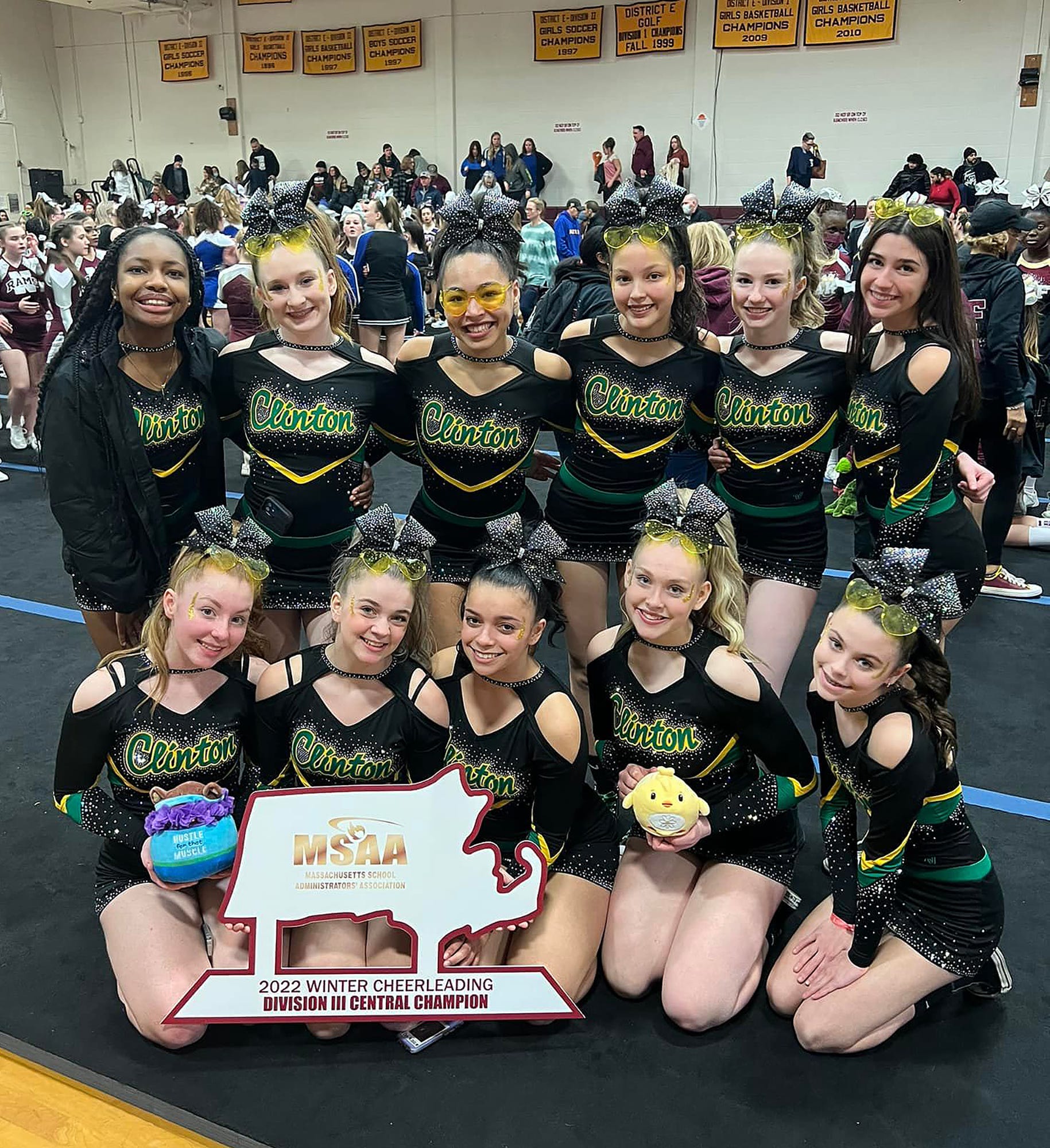 Clinton cheerleaders on their way to paying for Florida national ...