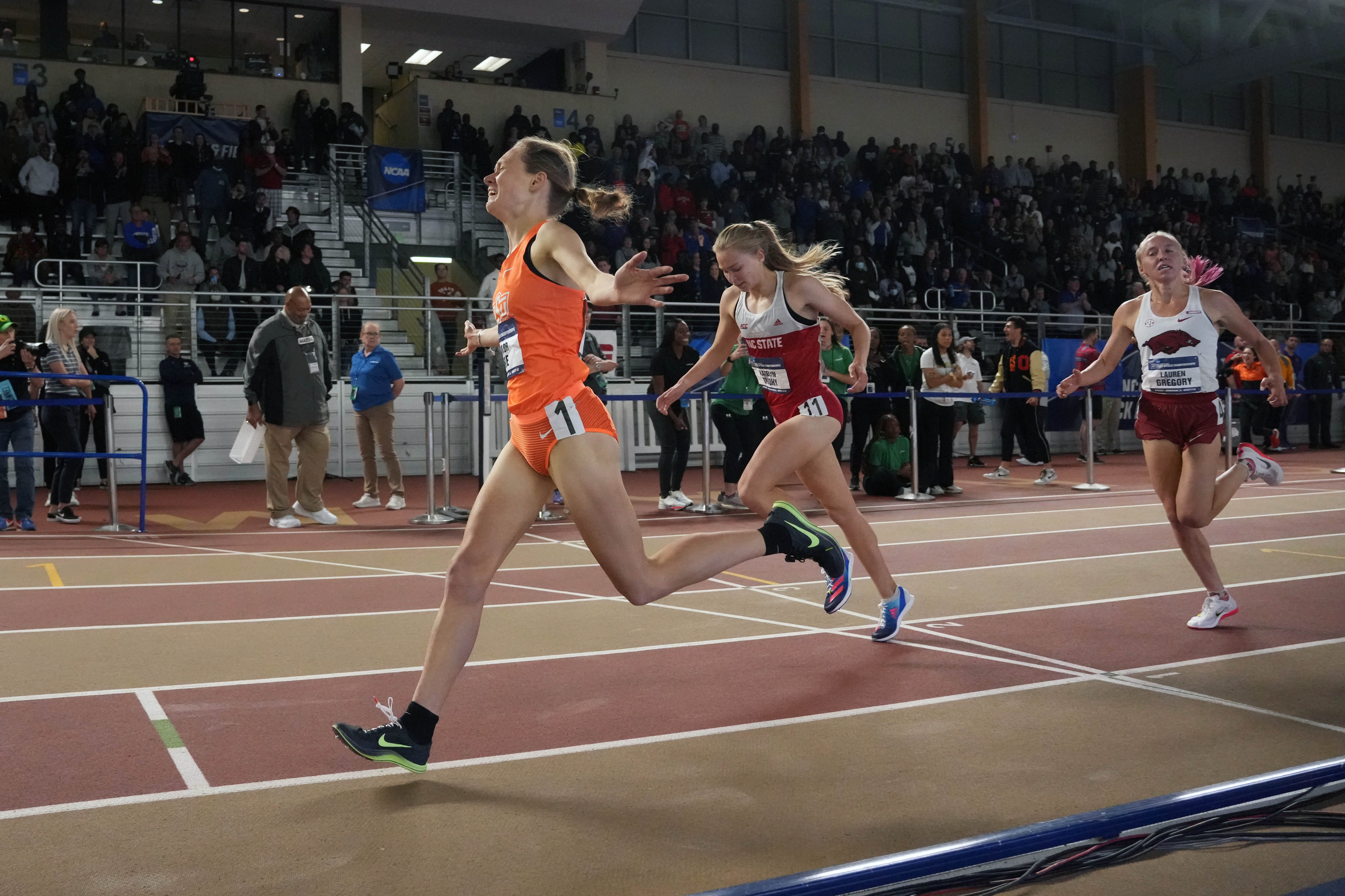 Oklahoma State's Taylor Roe won a national title in the 3,000-meter race