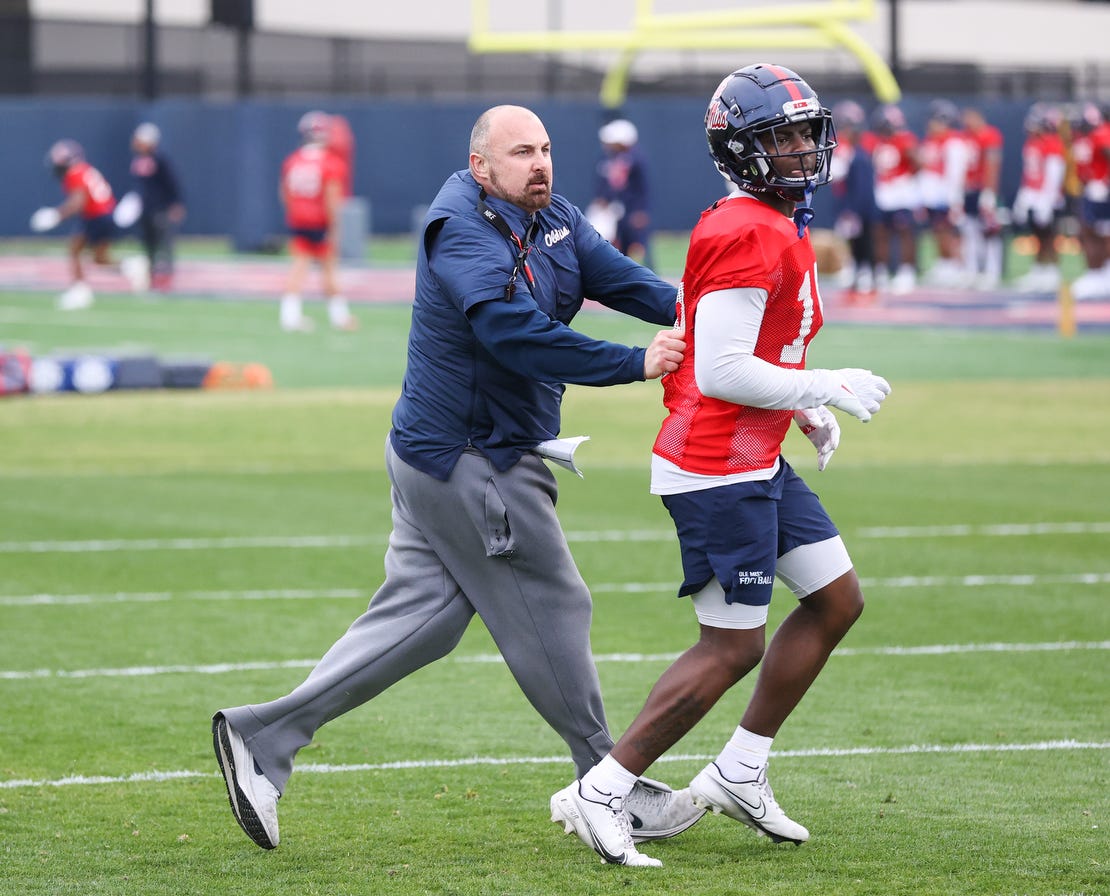 See Ole Miss football coaches' box celebrate after Kentucky win