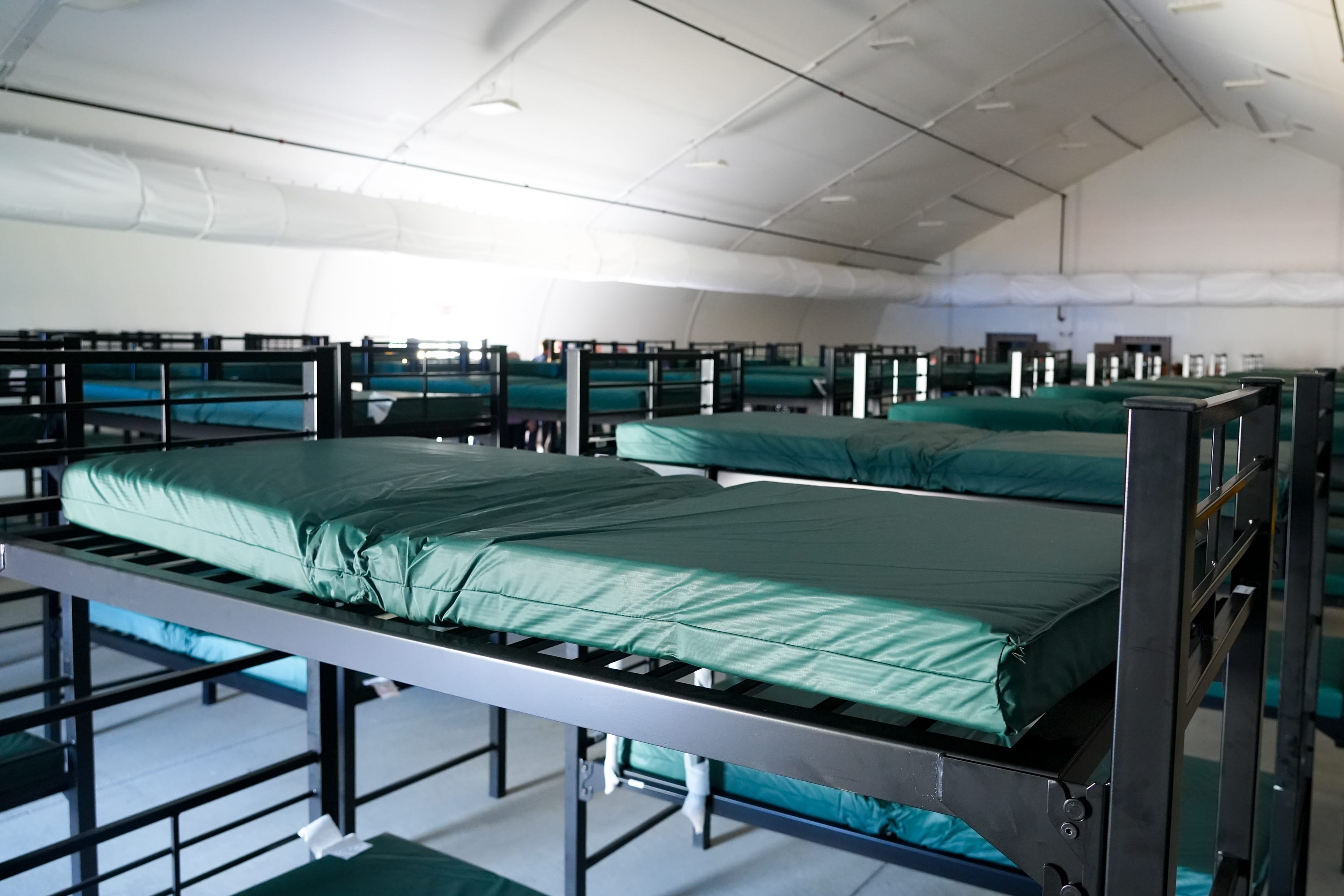 Phoenix's new homelessness office is prioritizing more shelter beds