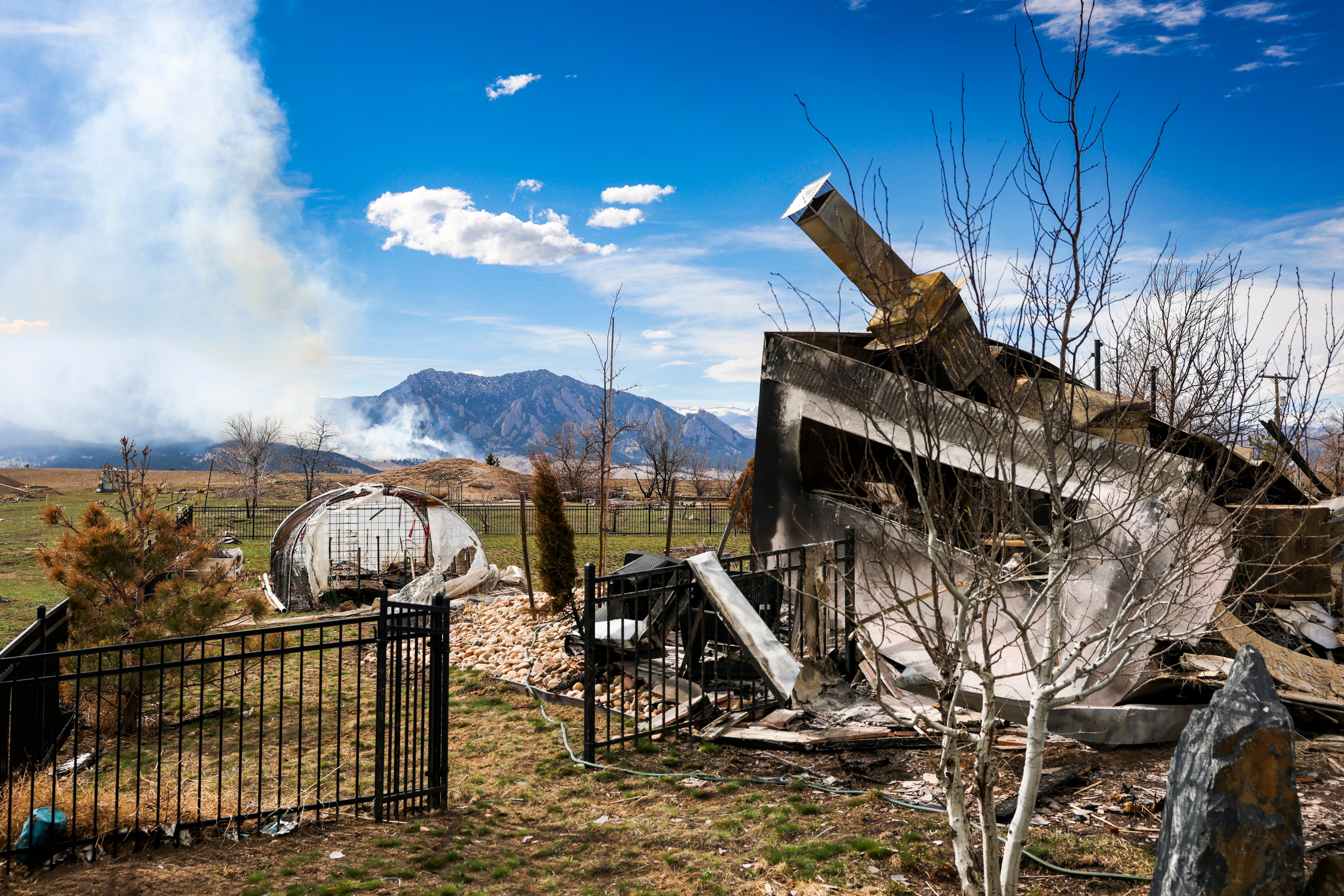 Boulder wildfire today: Evacuation orders lifted; crews gain ground