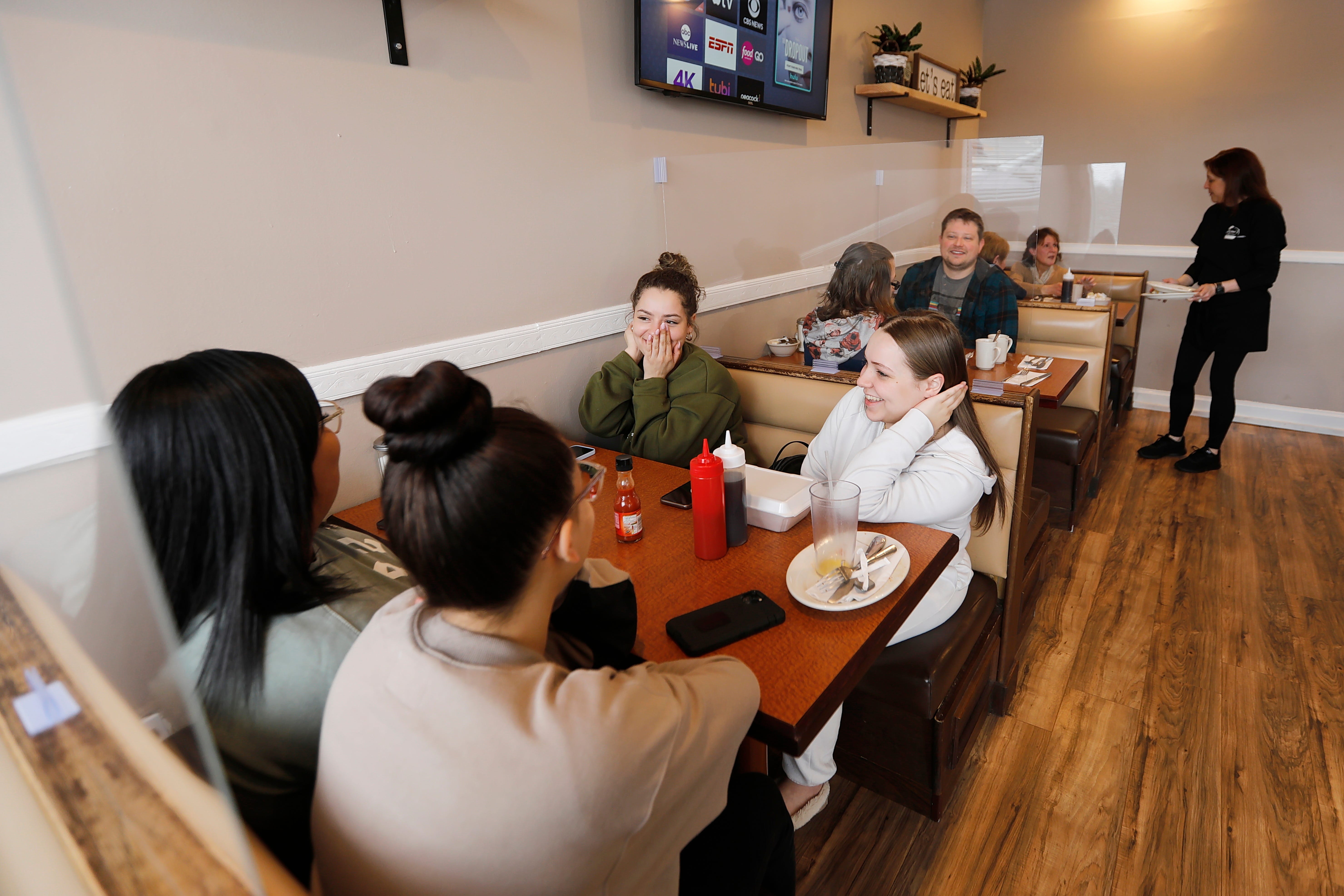 Mimi's Kitchen breakfast and lunch restaurant opens in New Bedford
