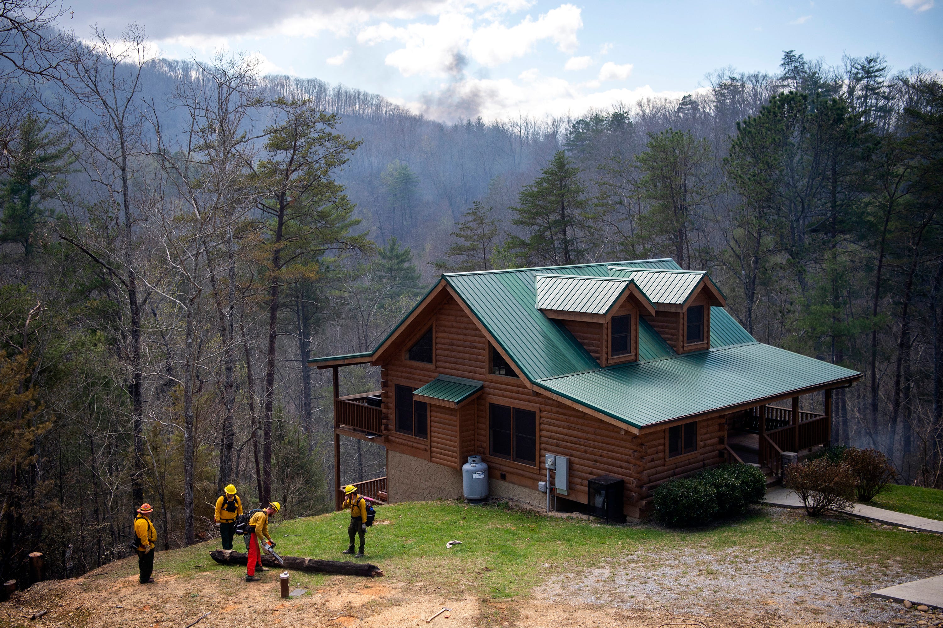 Tennessee wildfire response leans on 2016 Gatlinburg wildfire lessons