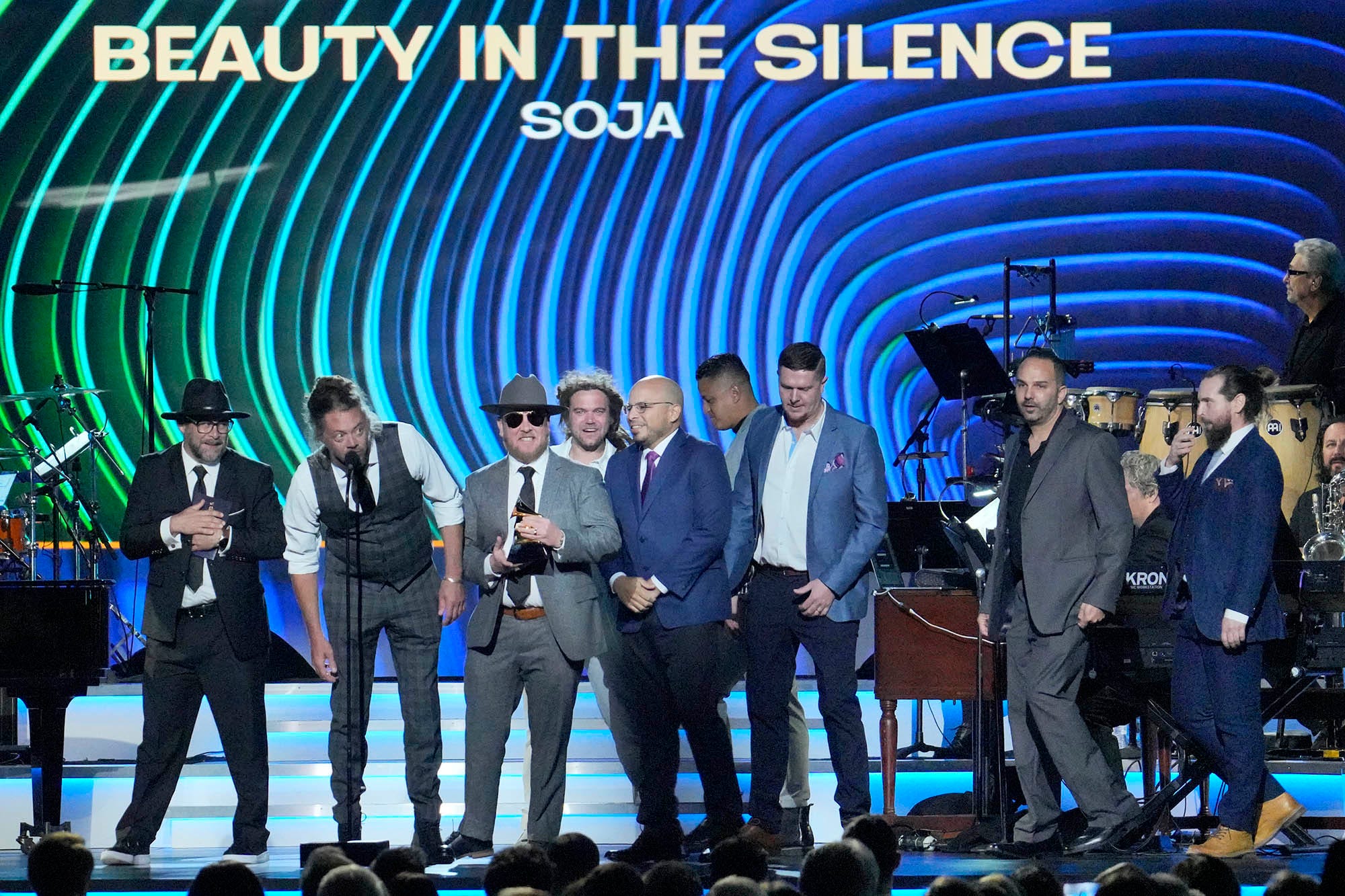 Soja Grammys win: Online critics roast white band for reggae award win