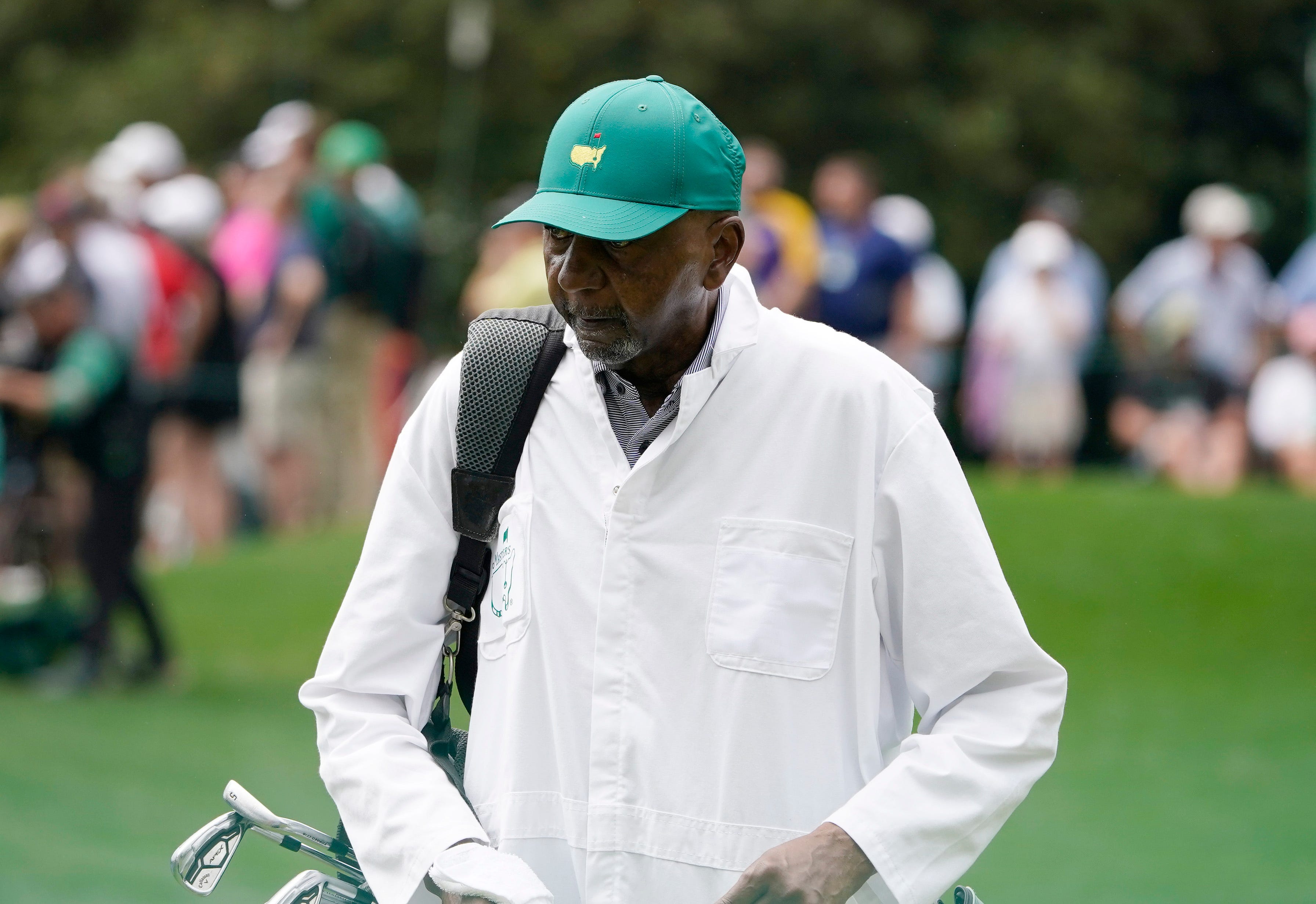 Ahead of documentary, caddie Carl Jackson returns to Augusta for Crenshaw