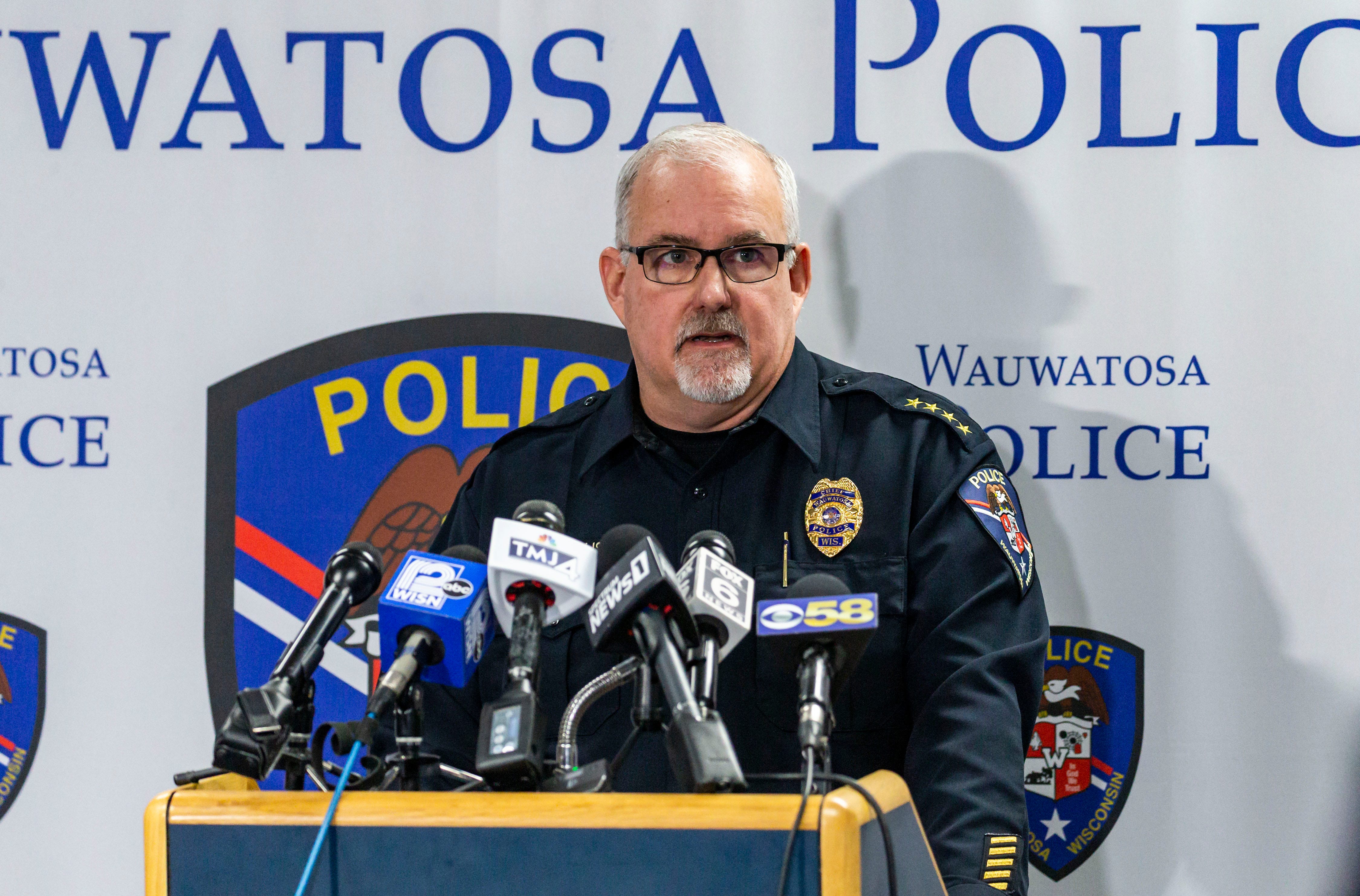 Wauwatosa police shooting: two officers shoot 17-year-old in Milwaukee