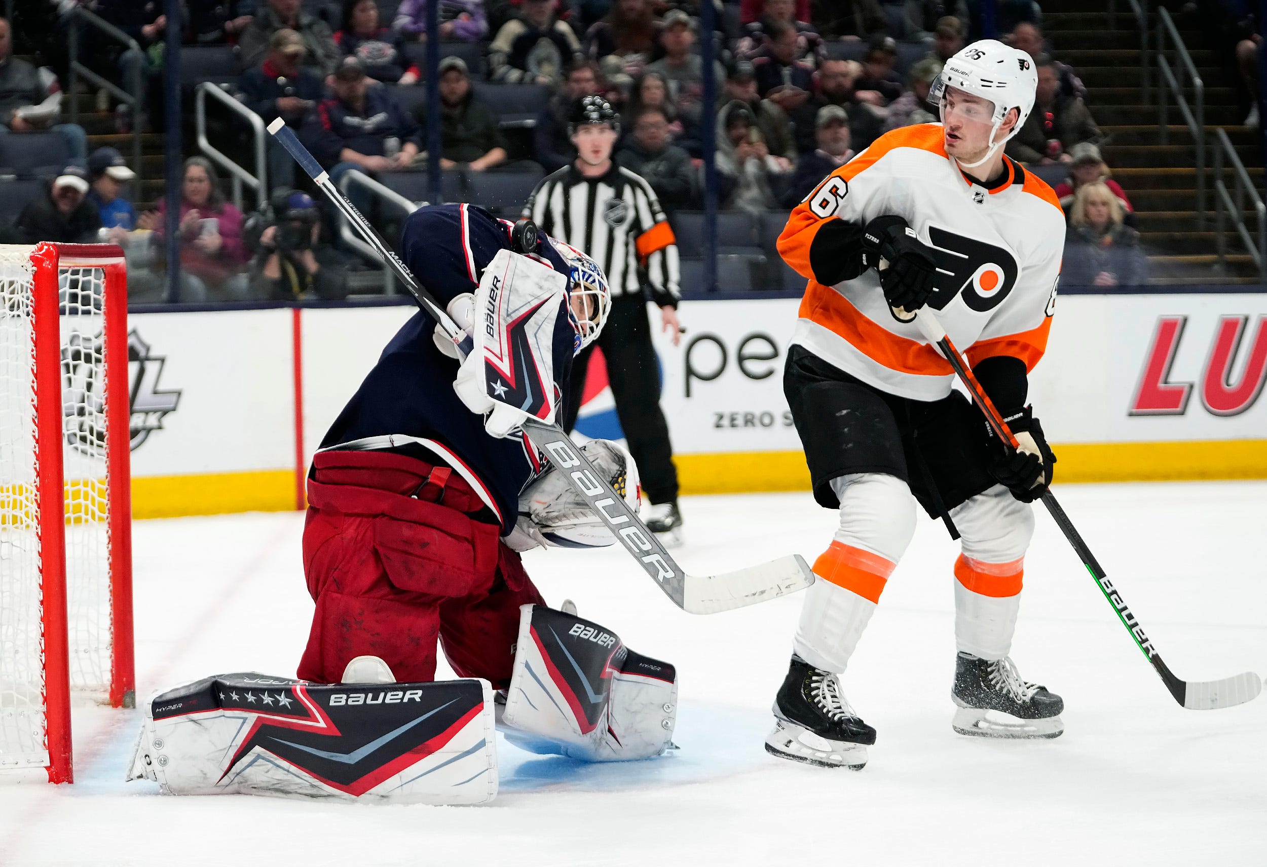Flyers cap Atkinson's 'special' night by downing Blue Jackets