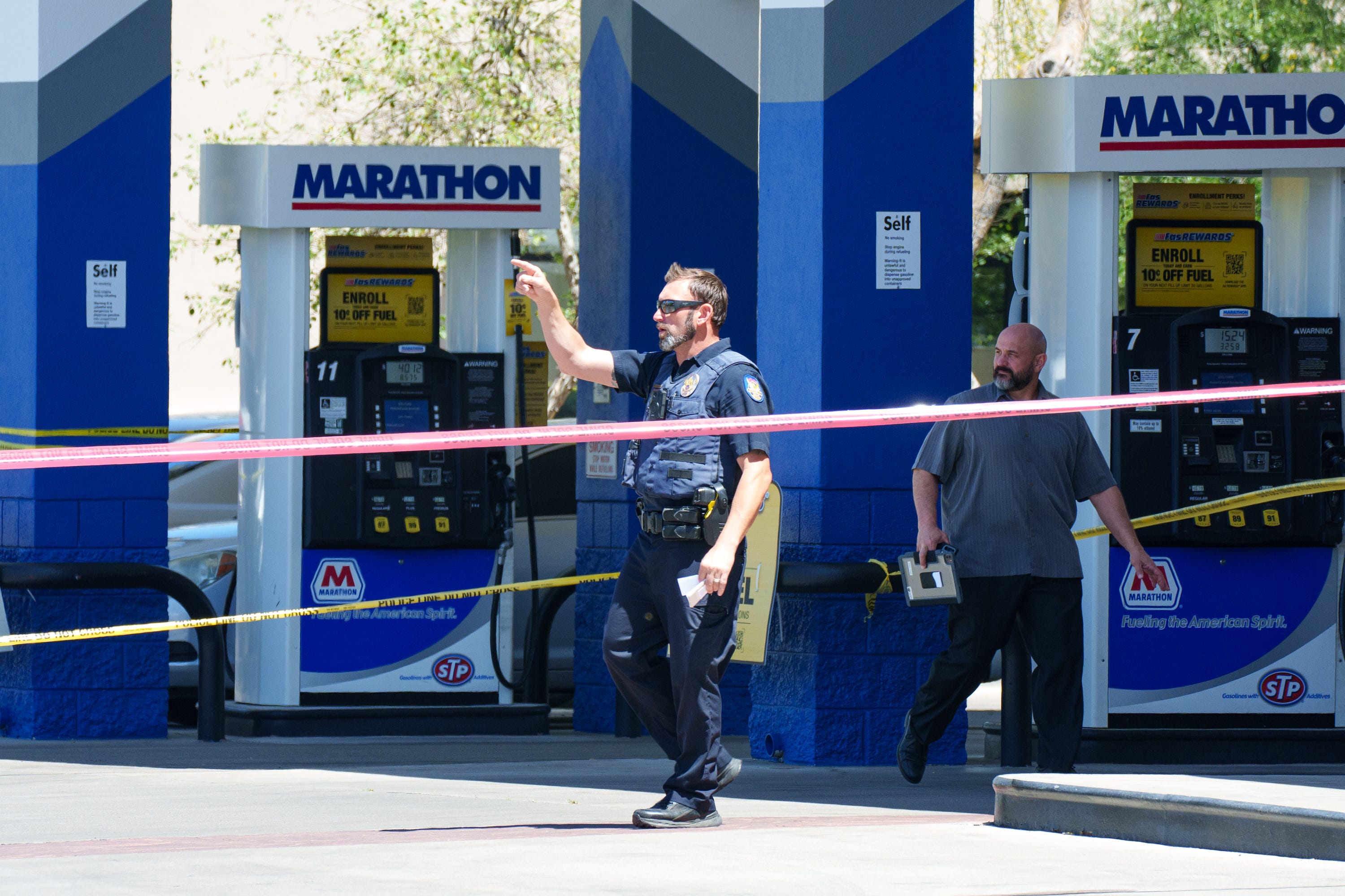 Nicholas Cowan wanted as suspect in shooting of Phoenix police officer