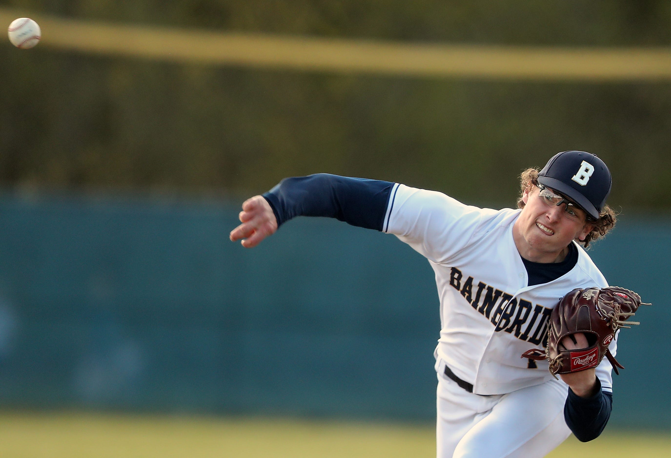 Bainbridge's Ritchie weighing UCLA, MLB draft prospects
