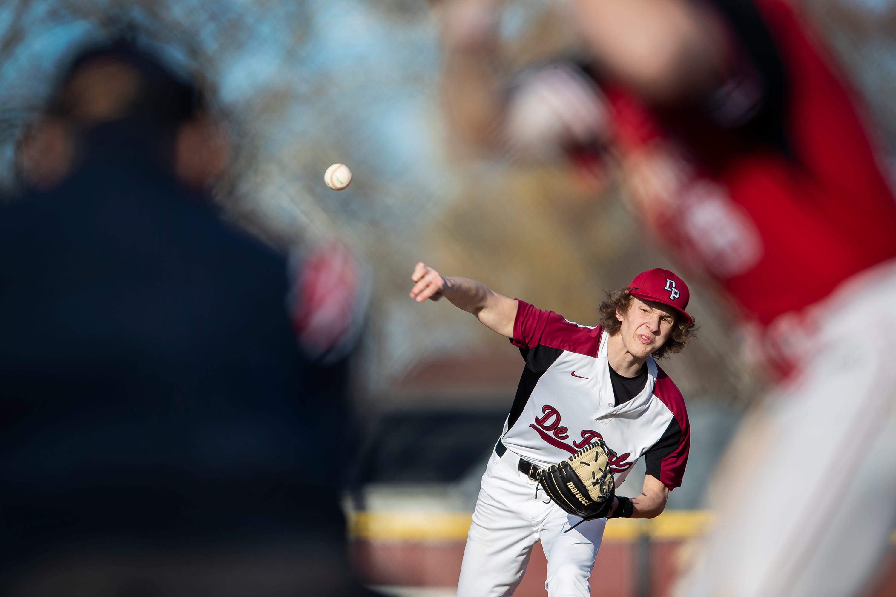 De Pere baseball's Easton Arendt inspires, excels as one-handed player