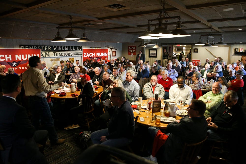 Iowa conservative club features eggs, bacon and politics twice a month
