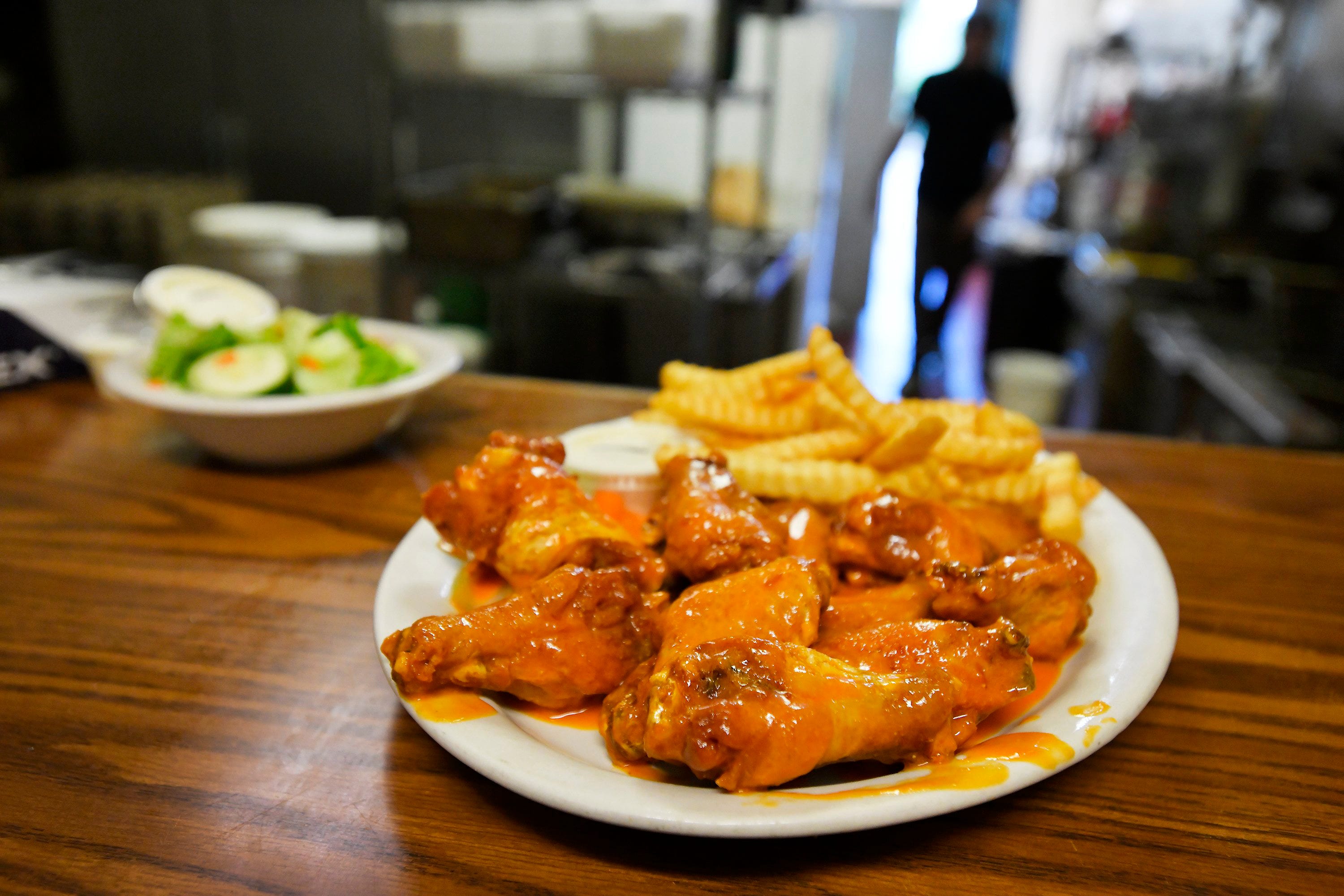 Wing-It chicken wing restaurant in Jacksonville Florida closing