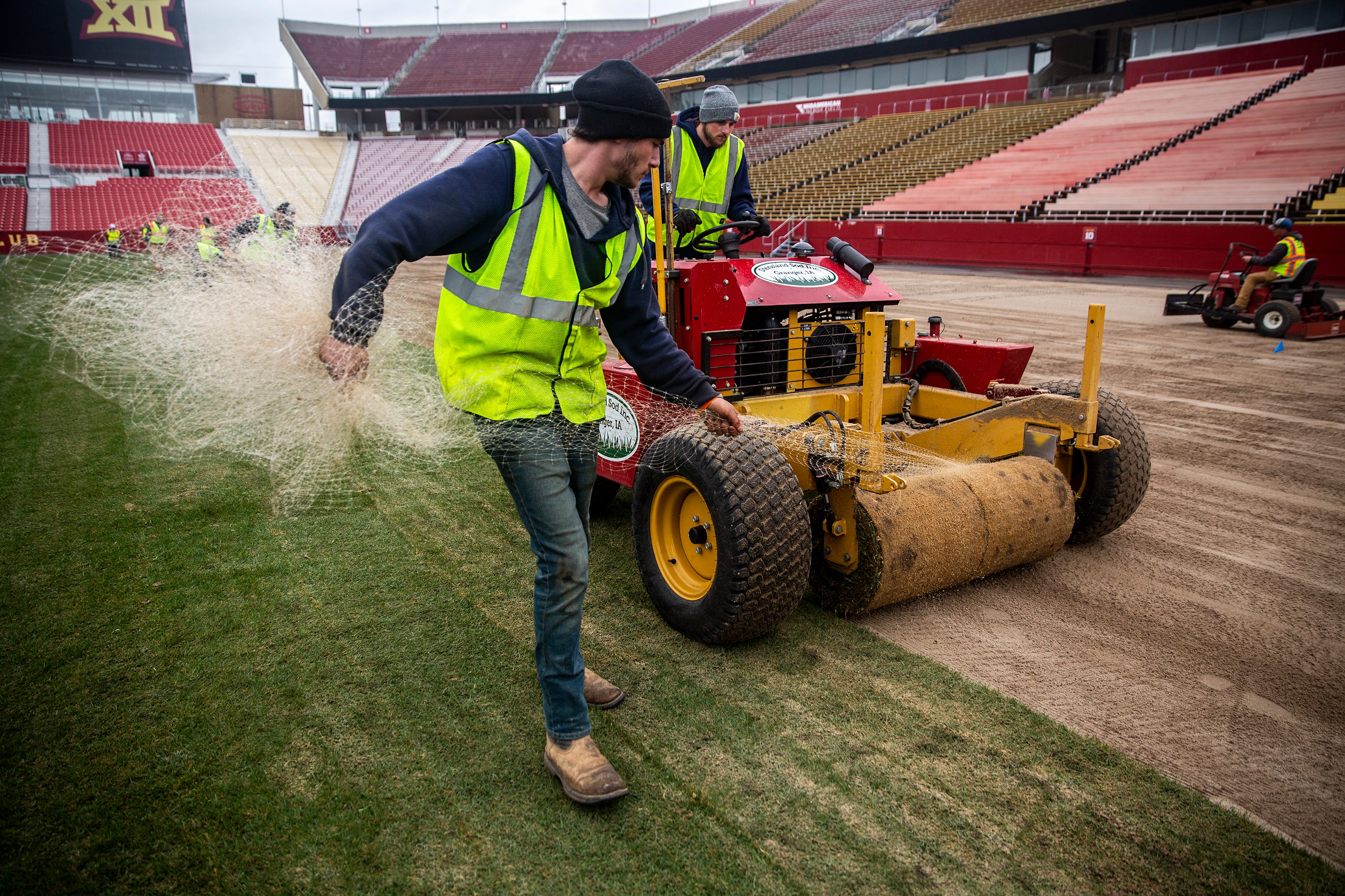 Iowa State football camp draws in ambidextrous quarterback Mikey Gow