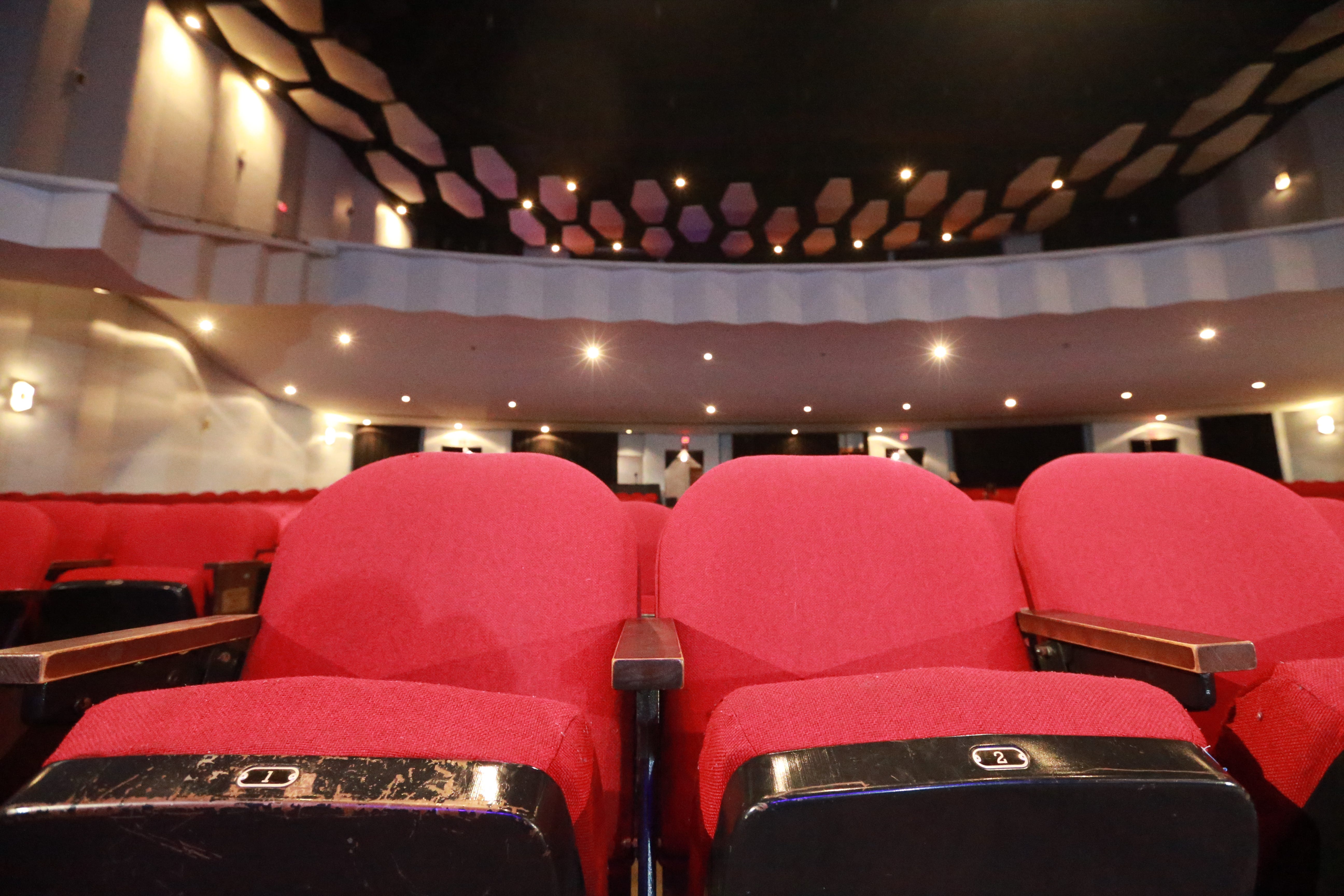 Johnny Mercer Theatre draws performers, despite Enmarket Arena success