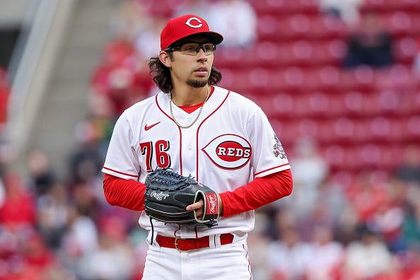 Reds pitcher Robert Dugger played for ex-Reds Reith, Negrón in minors