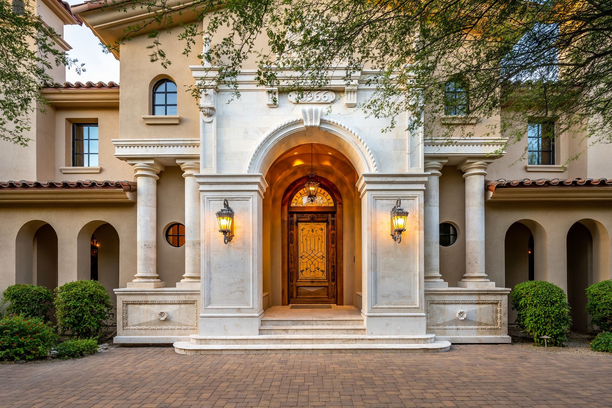 Who are SSSniperwolf and Evan Sausage? Duo pay near $7M for Arizona lot