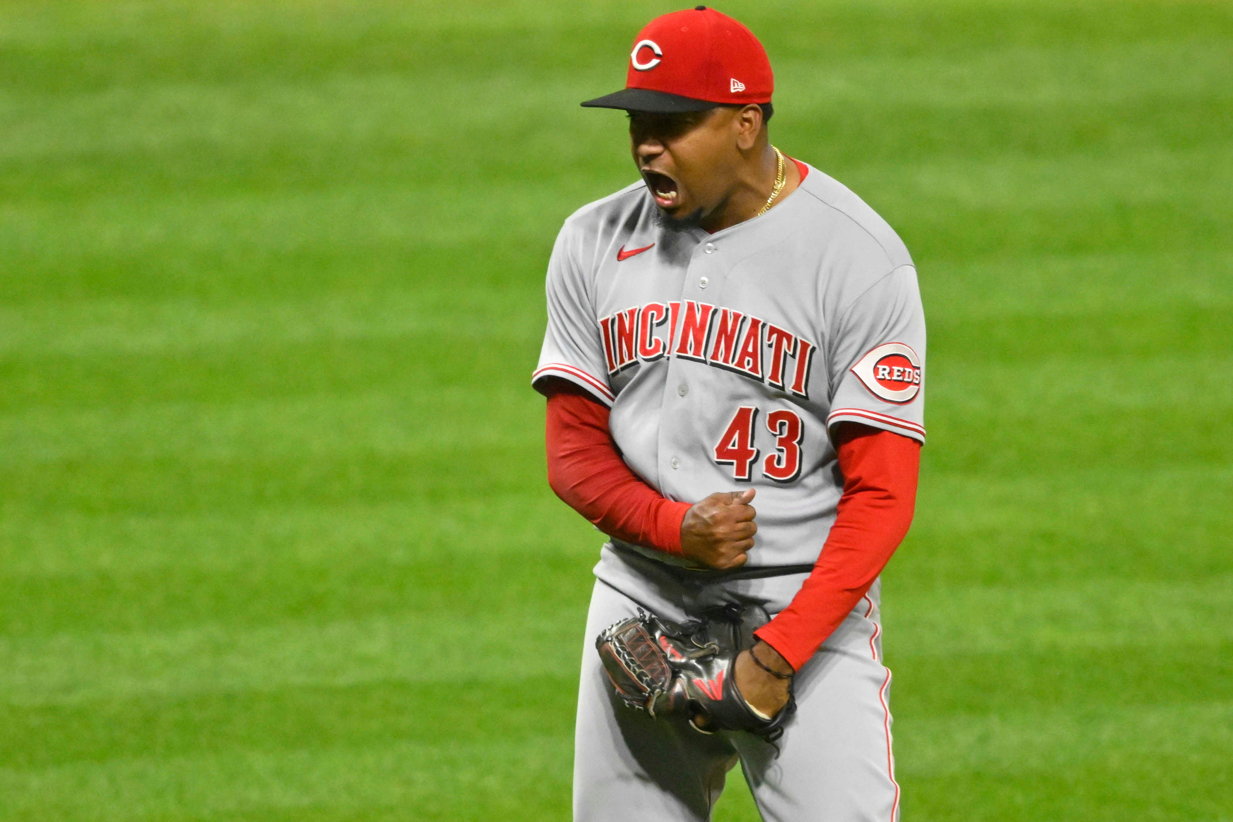 Alexis Diaz gets first save for Cincinnati Reds vs. Guardians