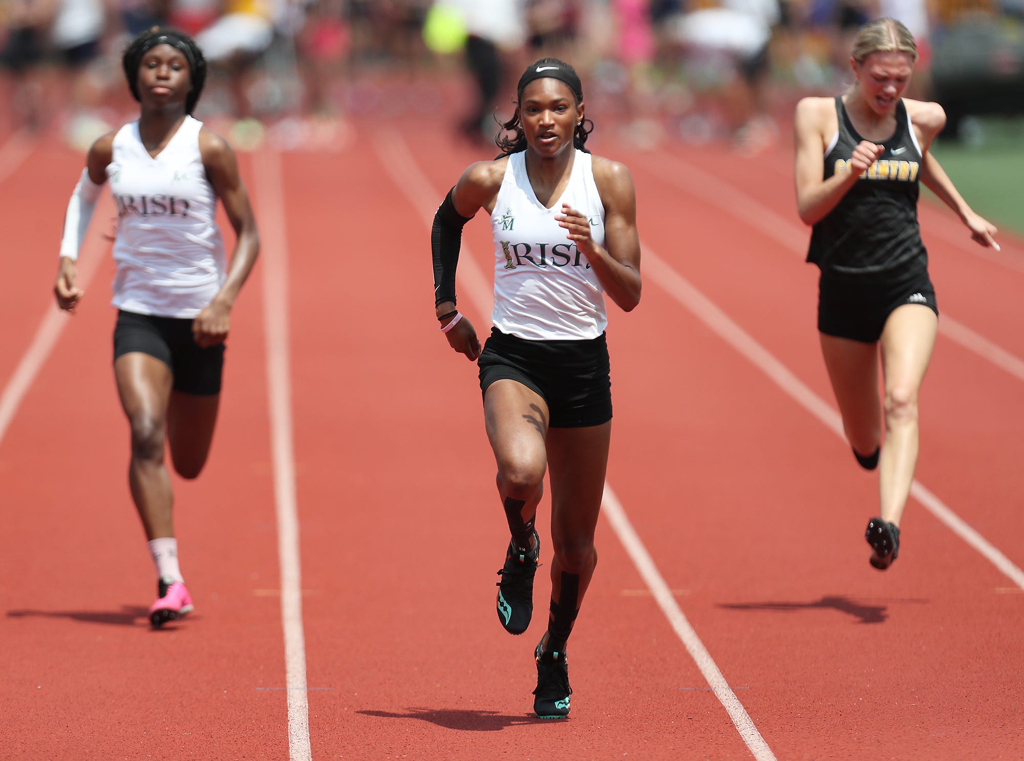 Epps uses monitor to control diabetes and stars for STVM girls track