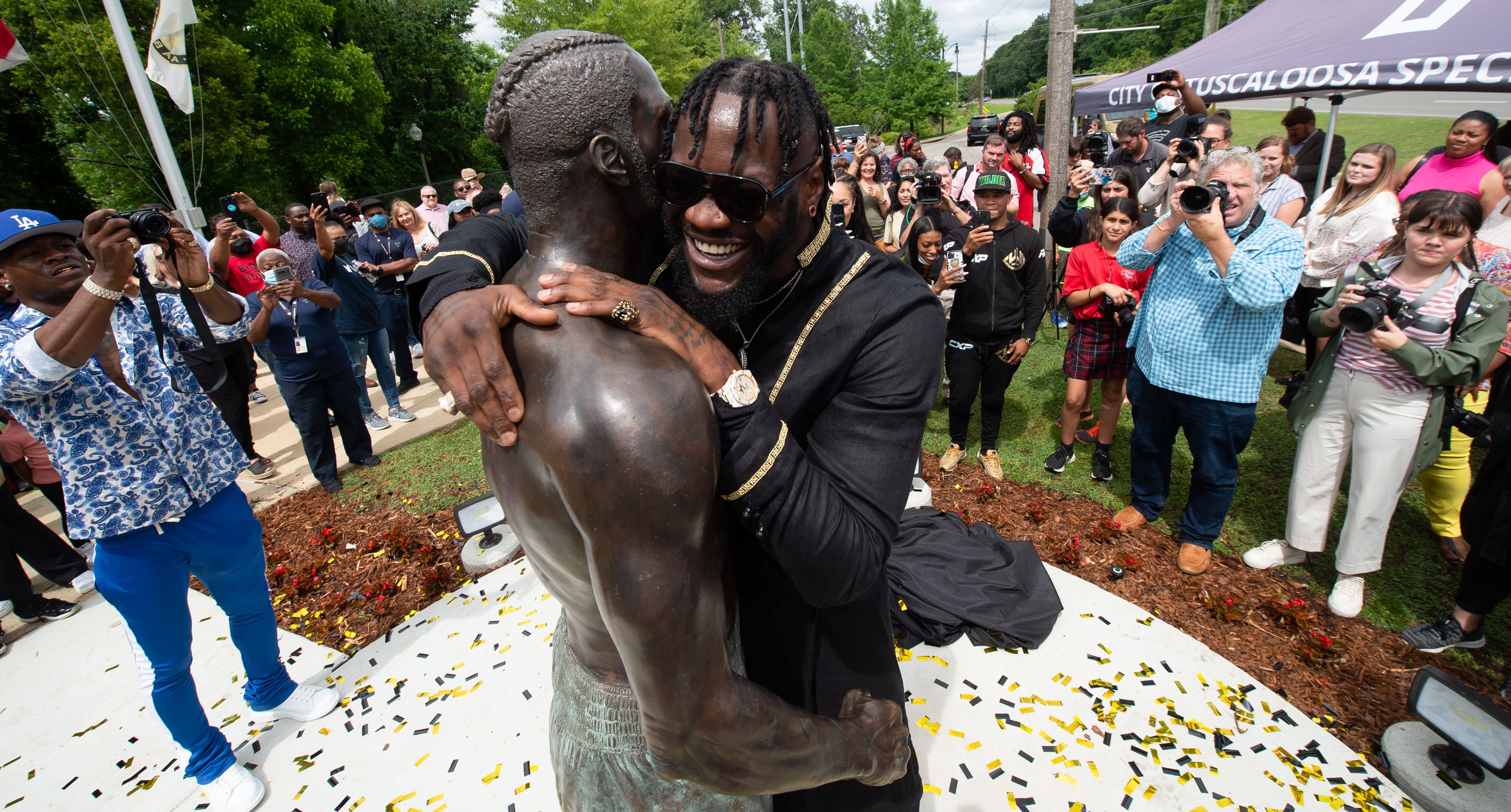 Deontay Wilder statue honors the Tuscaloosa boxing star