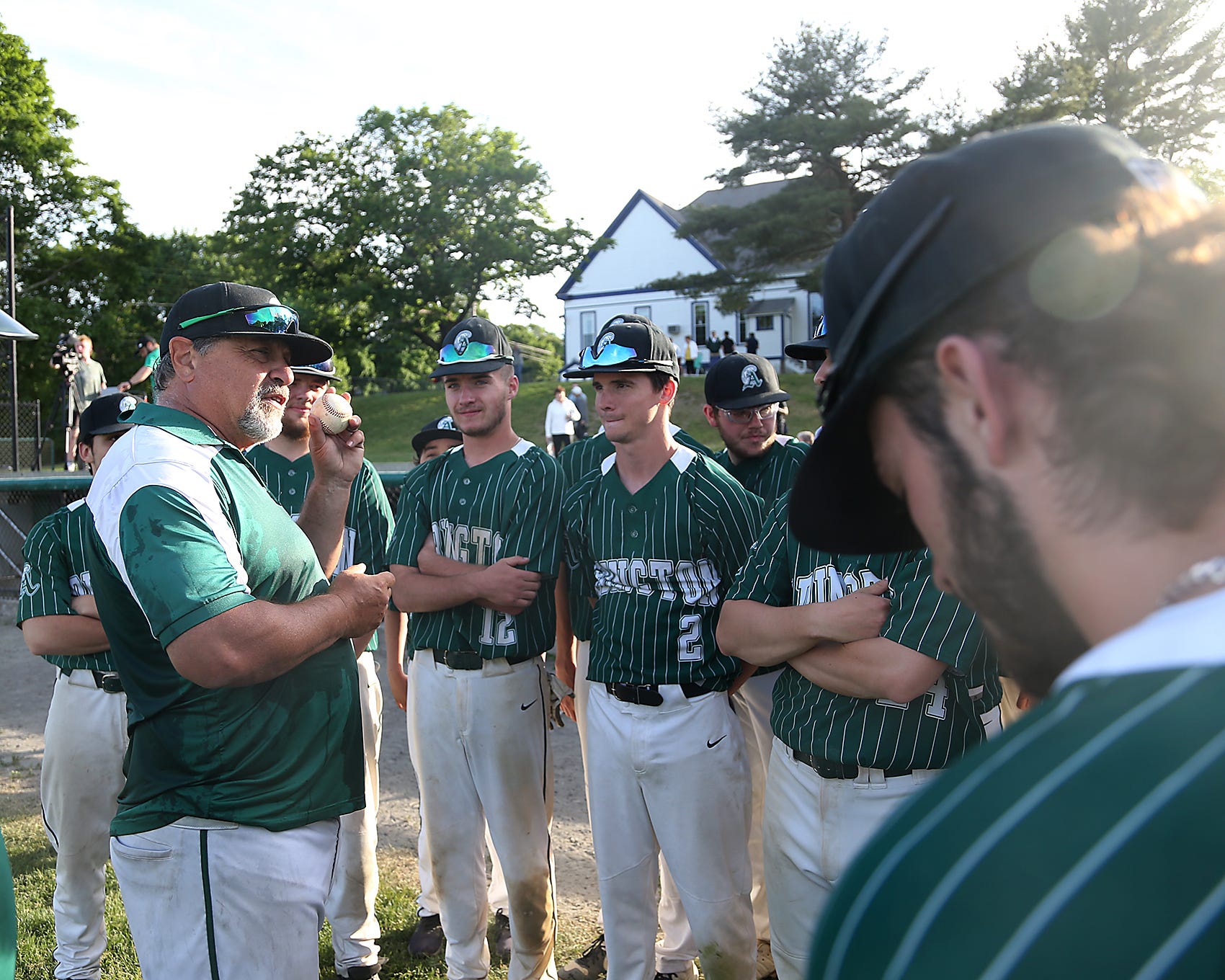Abington baseball team gives coach Steve Perakslis his 300th victory
