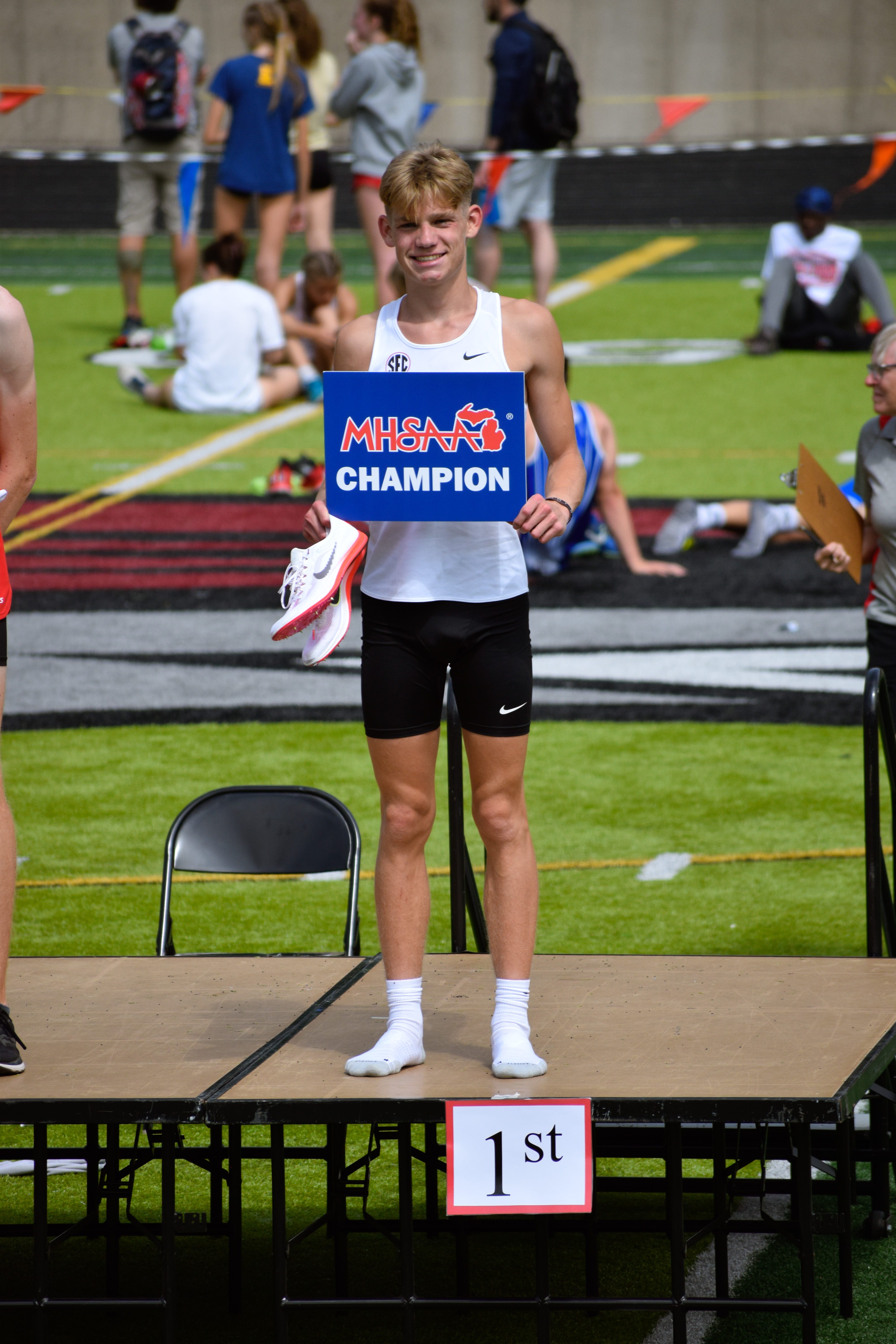 Running angry, Pinckney's Caleb Jarema wins 3,200 at state track meet