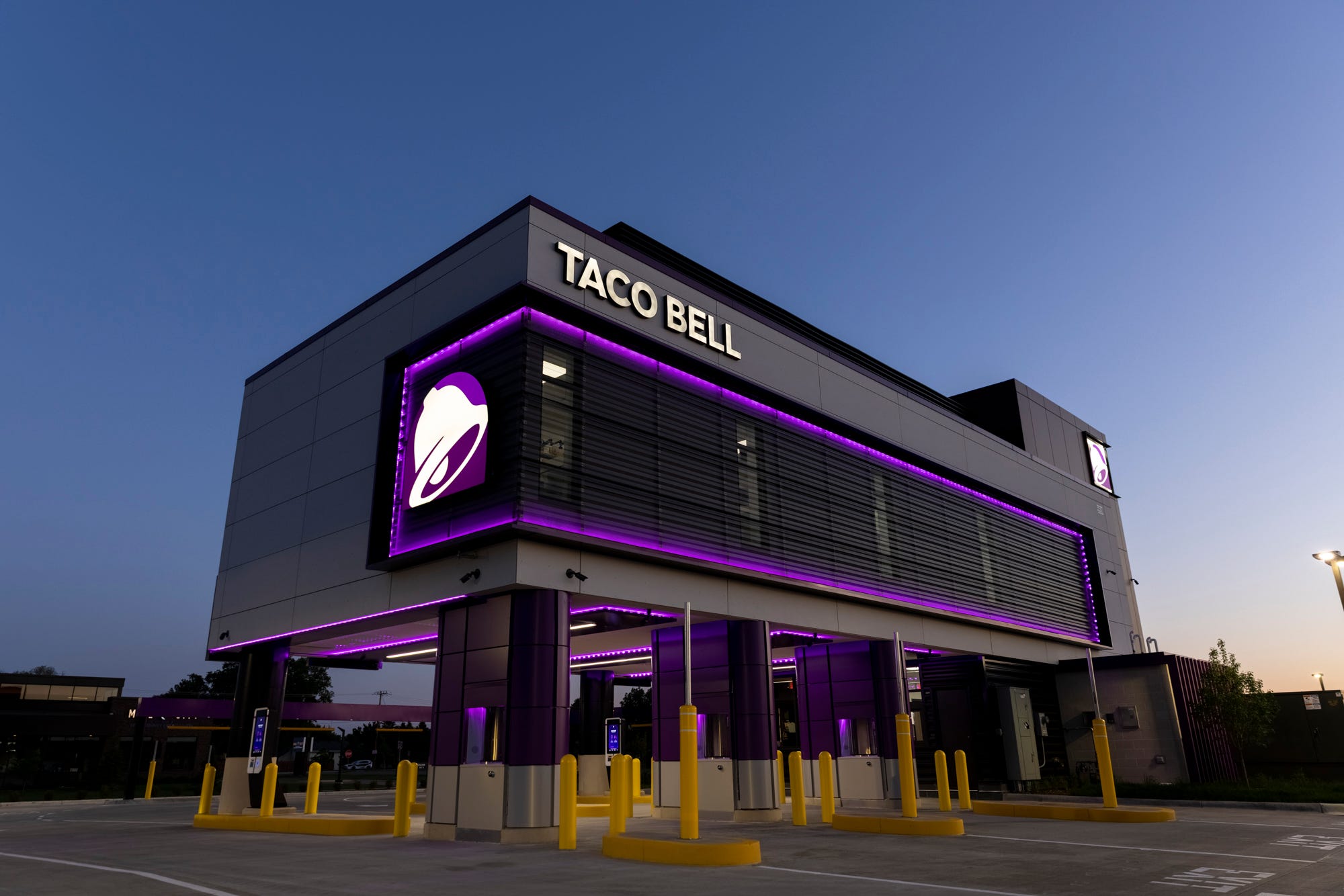When will Mexican Pizza come back? Taco Bell announces item's return