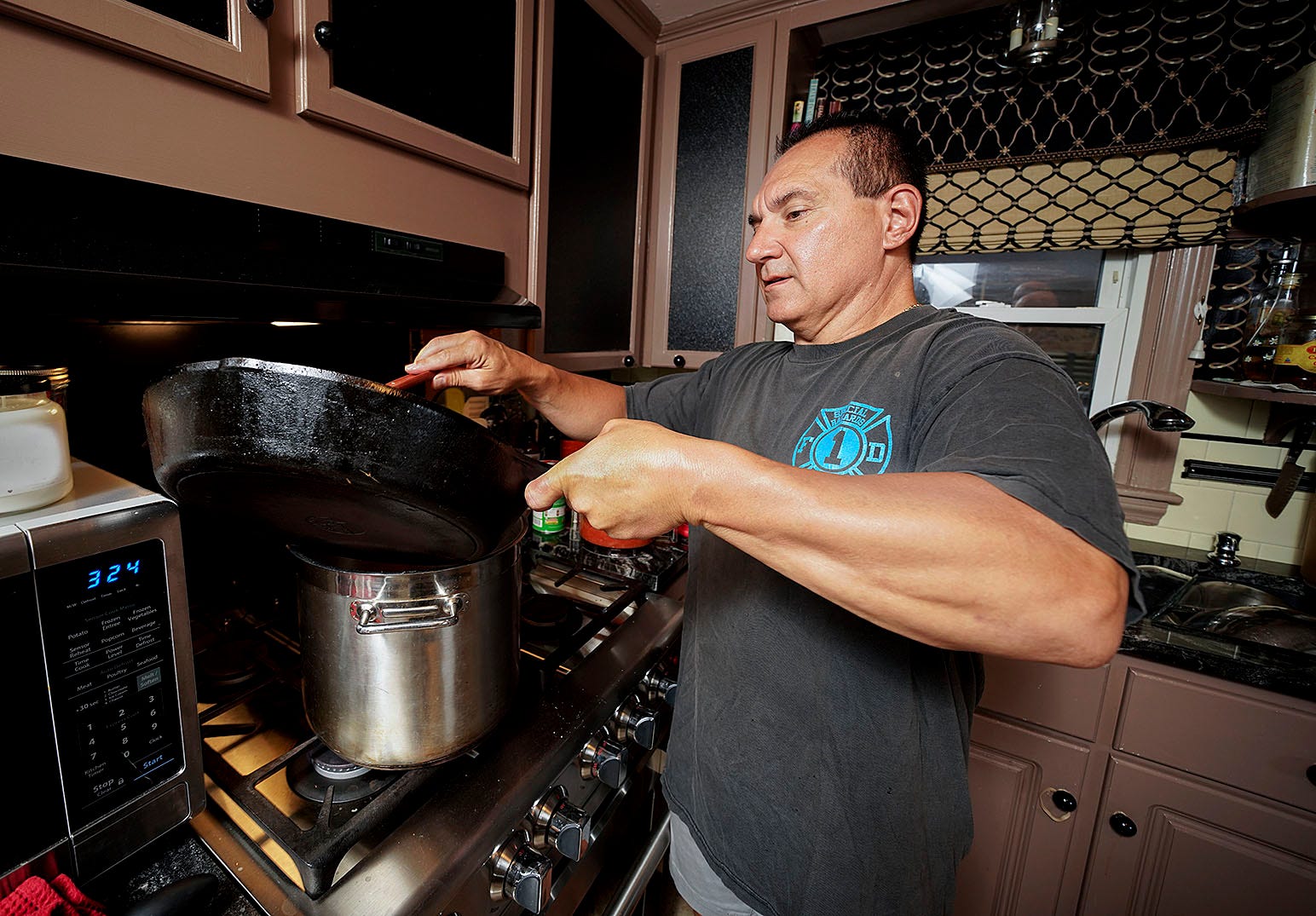 PBS 'The Great American Recipe' Providence fireman Dan Rinaldi stars