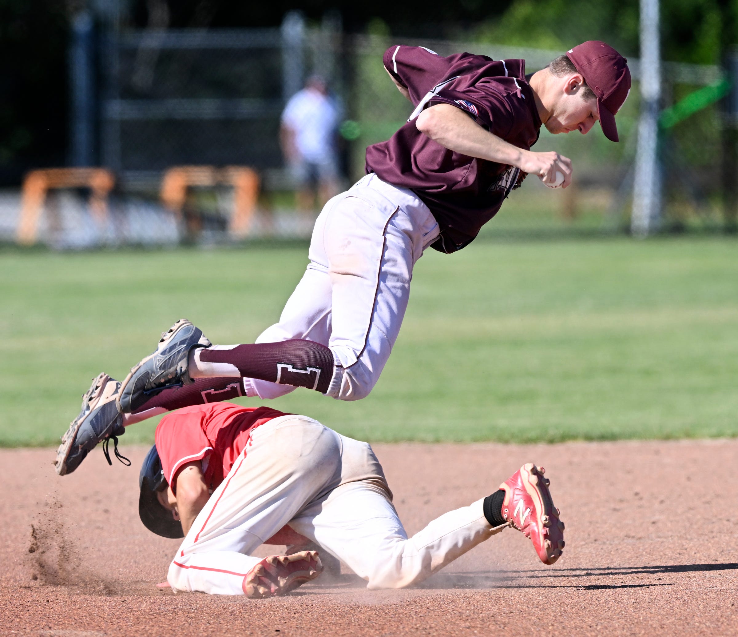 Falmouth baseball continues playoff journey with win in Round of 16