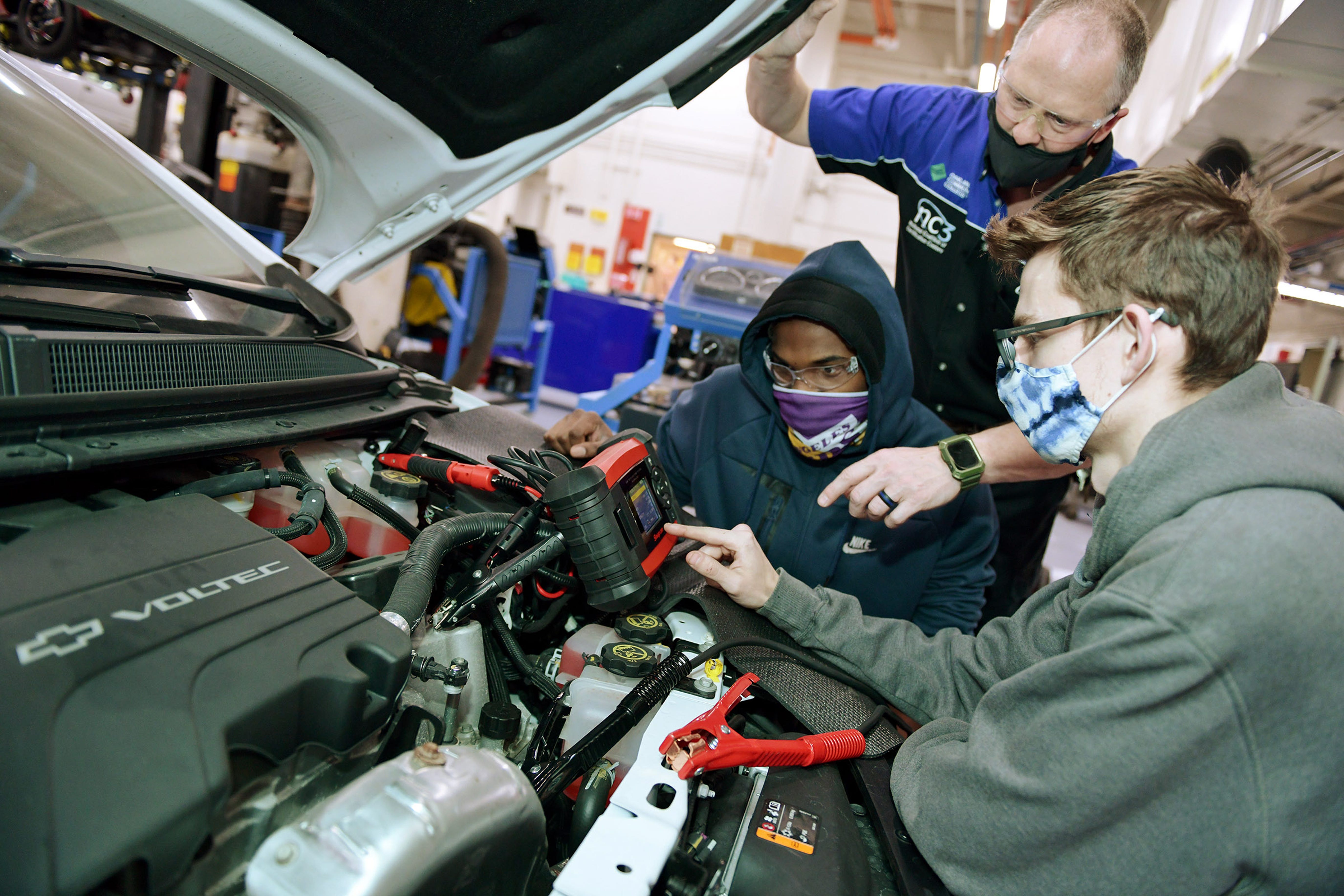 Gas engine mechanics wonder what's next as industry shifts to electric