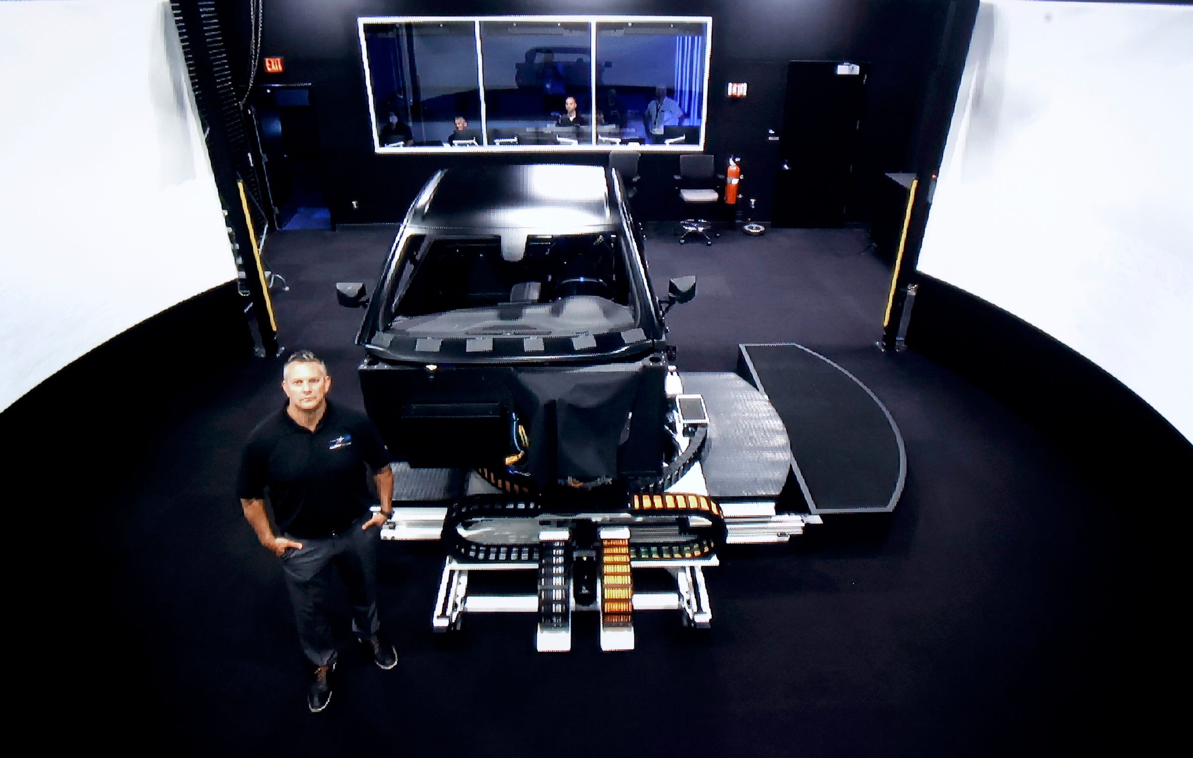 Hummer on the moon? Sort of. GM uses EV lessons for new lunar rover