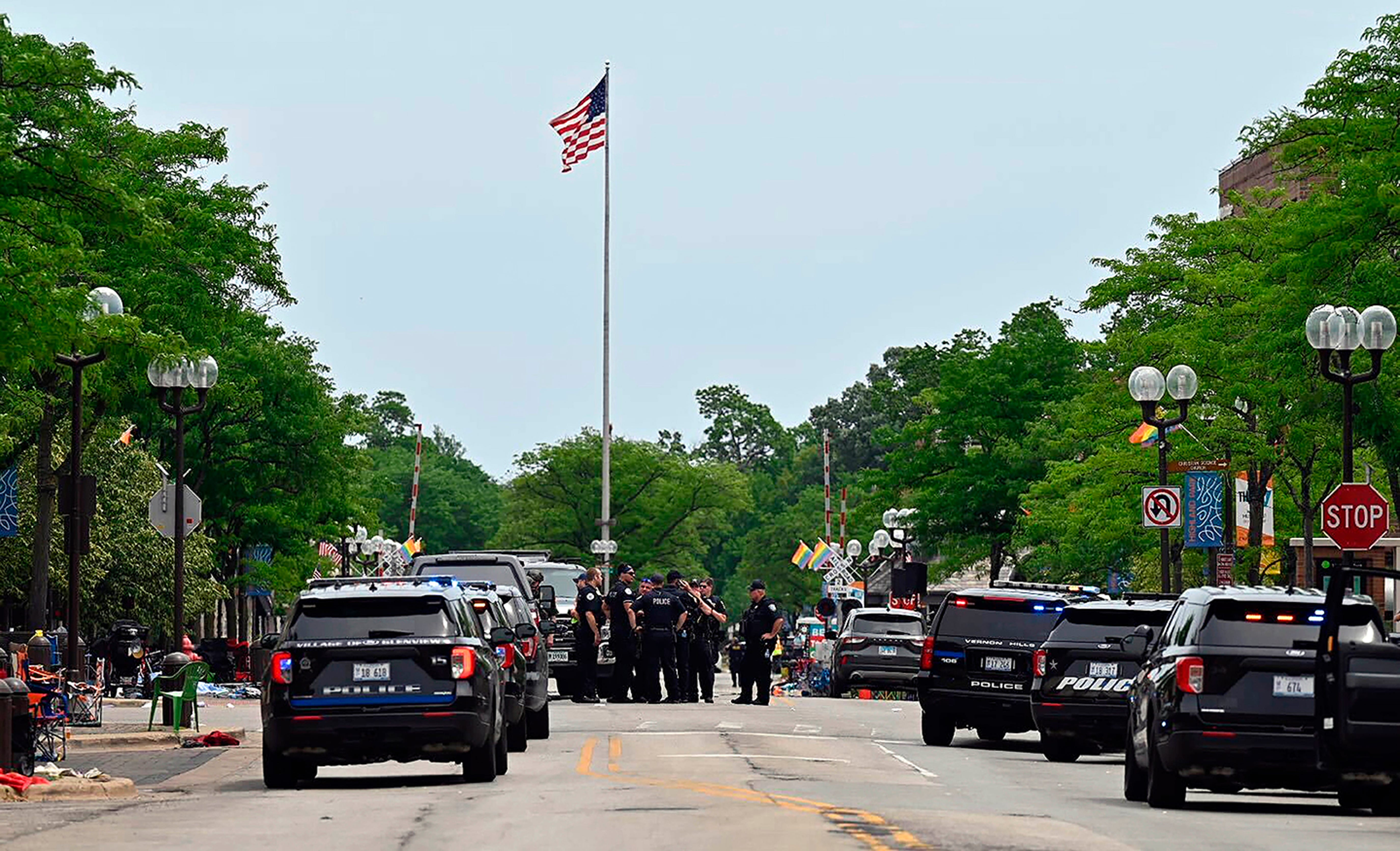 How Highland Park shooting unfolded during July 4 parade