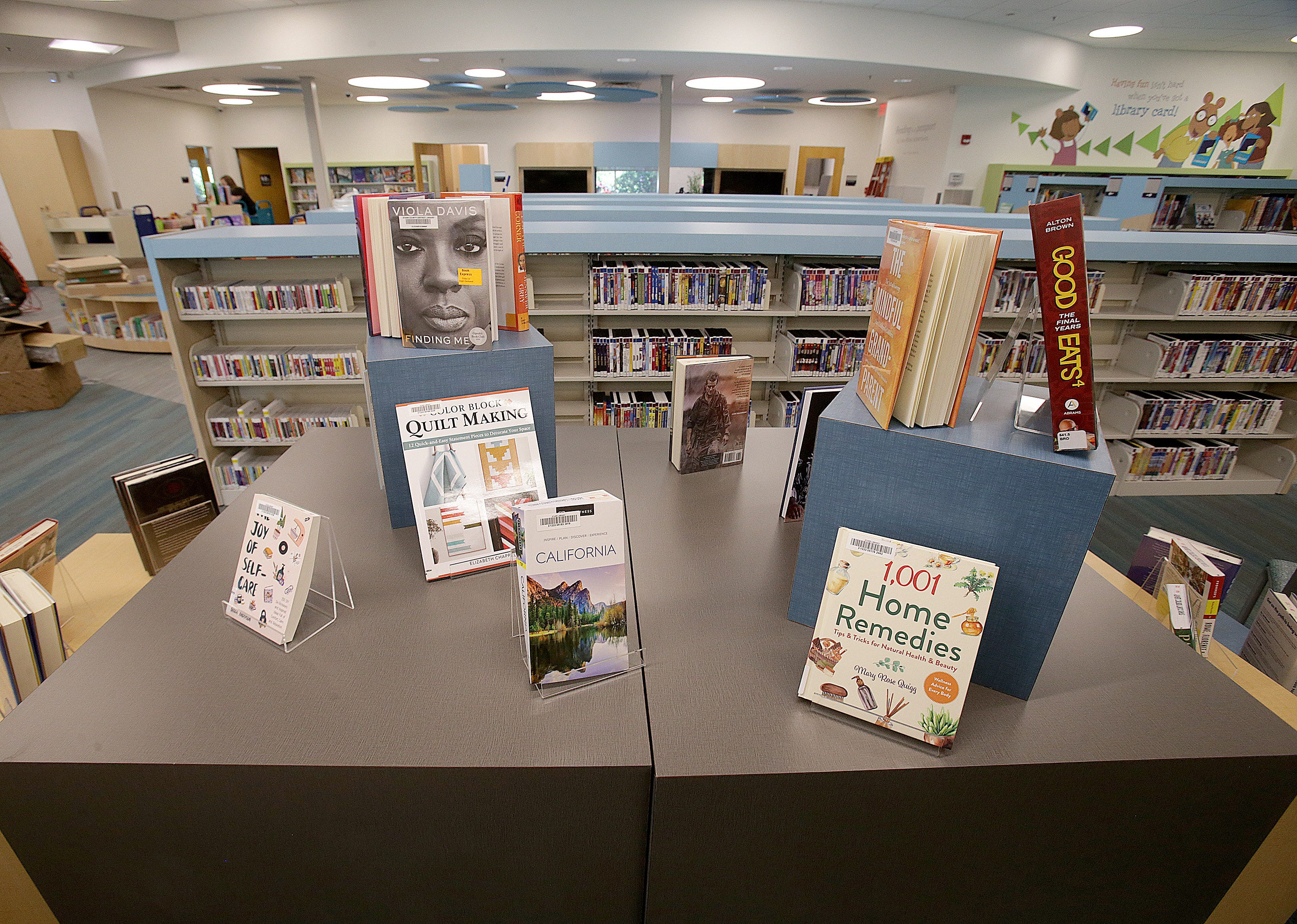 Stark Library unveils Perry Sippo Branch renovations