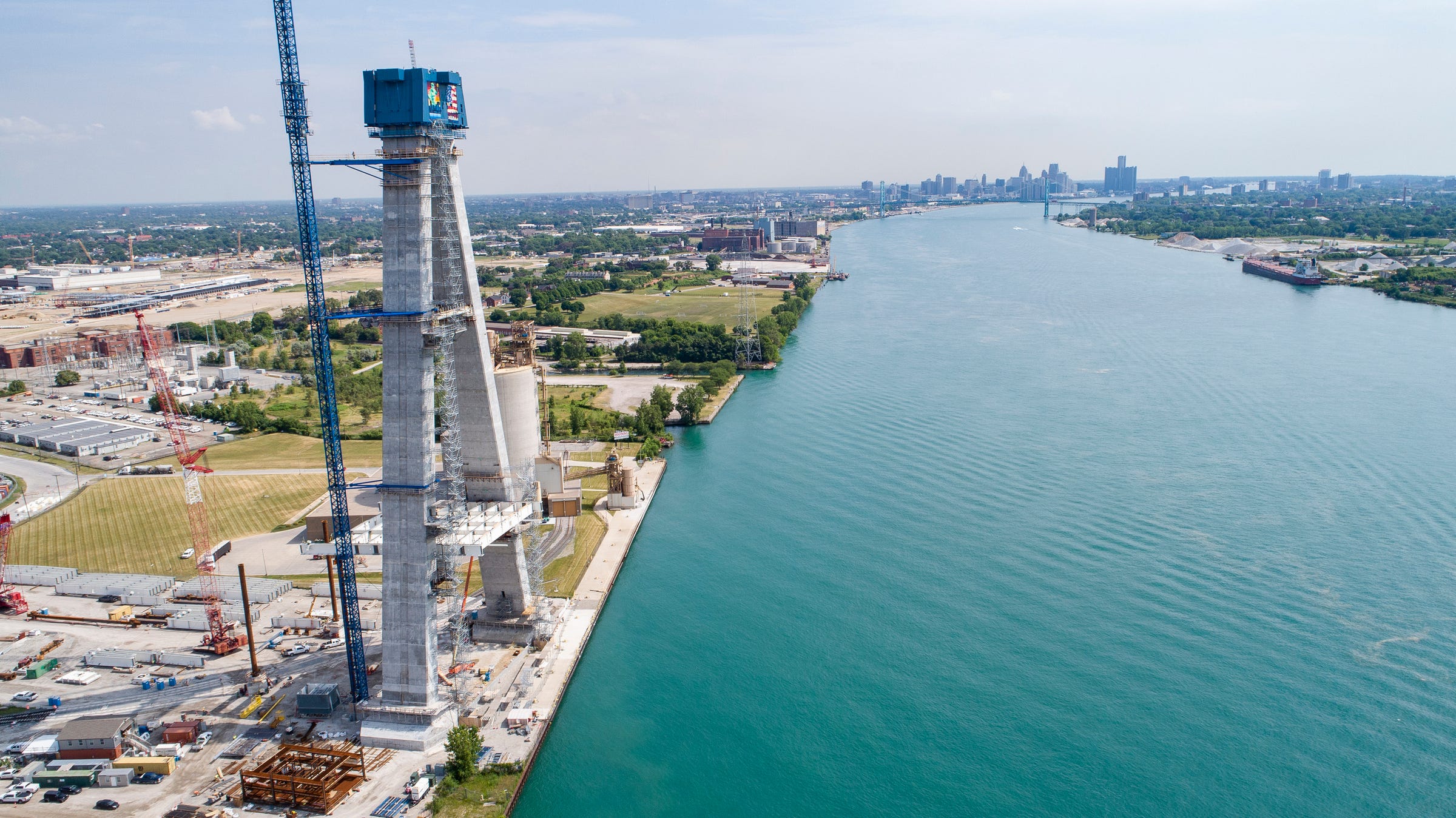 Moroun builds case for 'substantial' damages over losses to new bridge