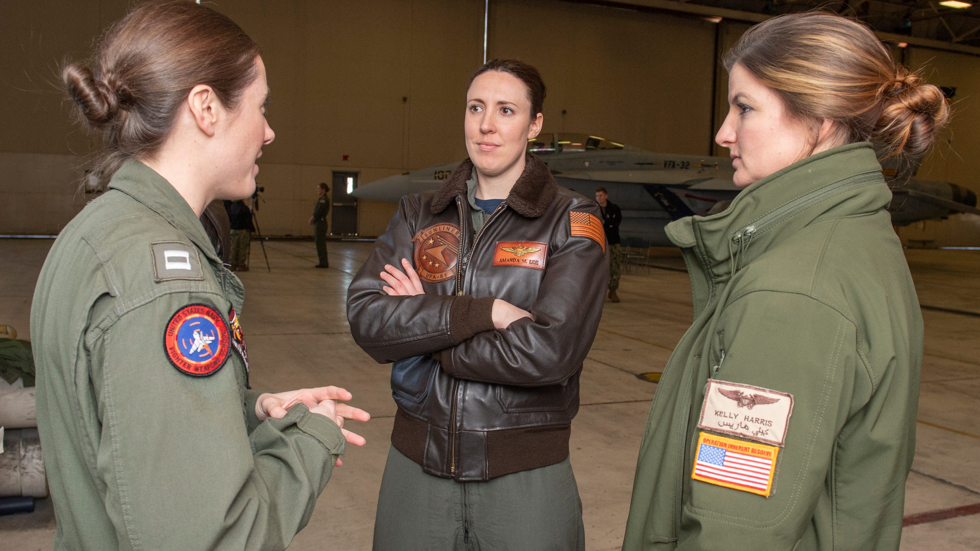 Blue Angels Amanda Lee Named As First Woman F A 18 Pilot To The Team