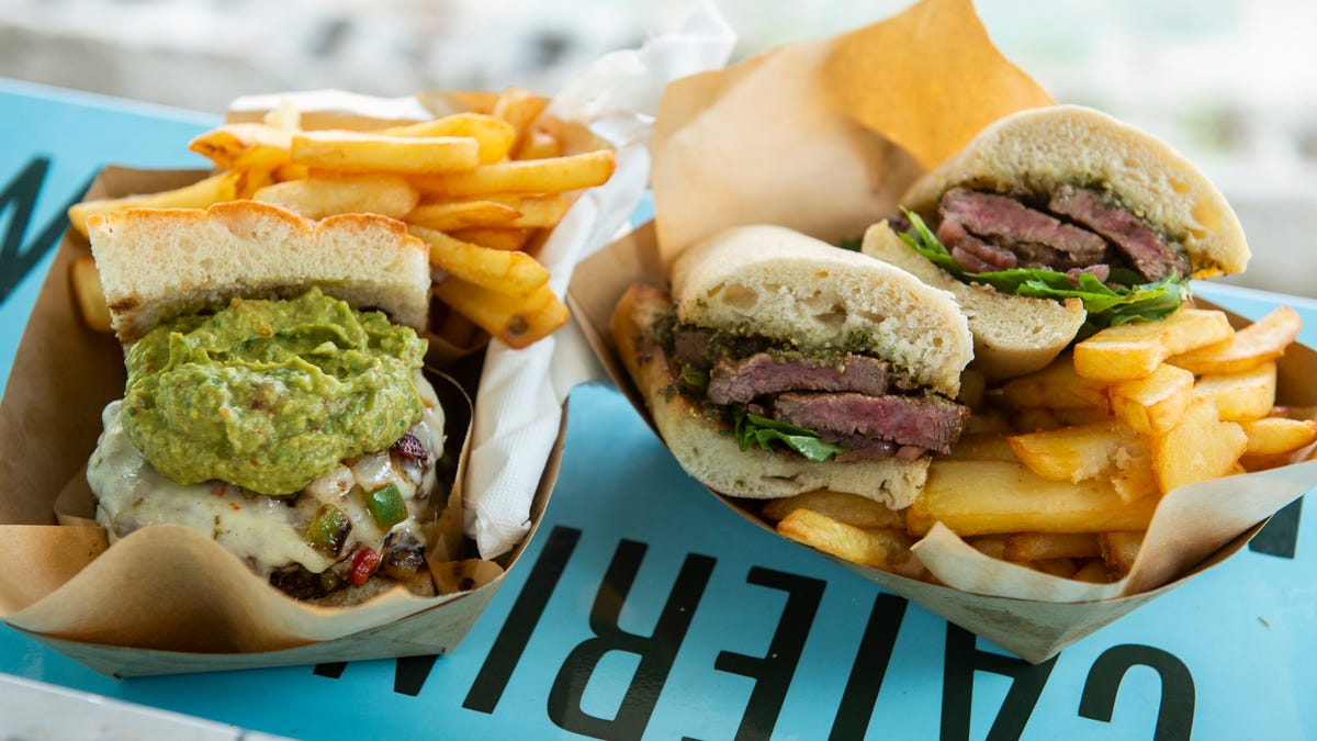 Funky Forte food truck opens in Cottage Hill neighborhood