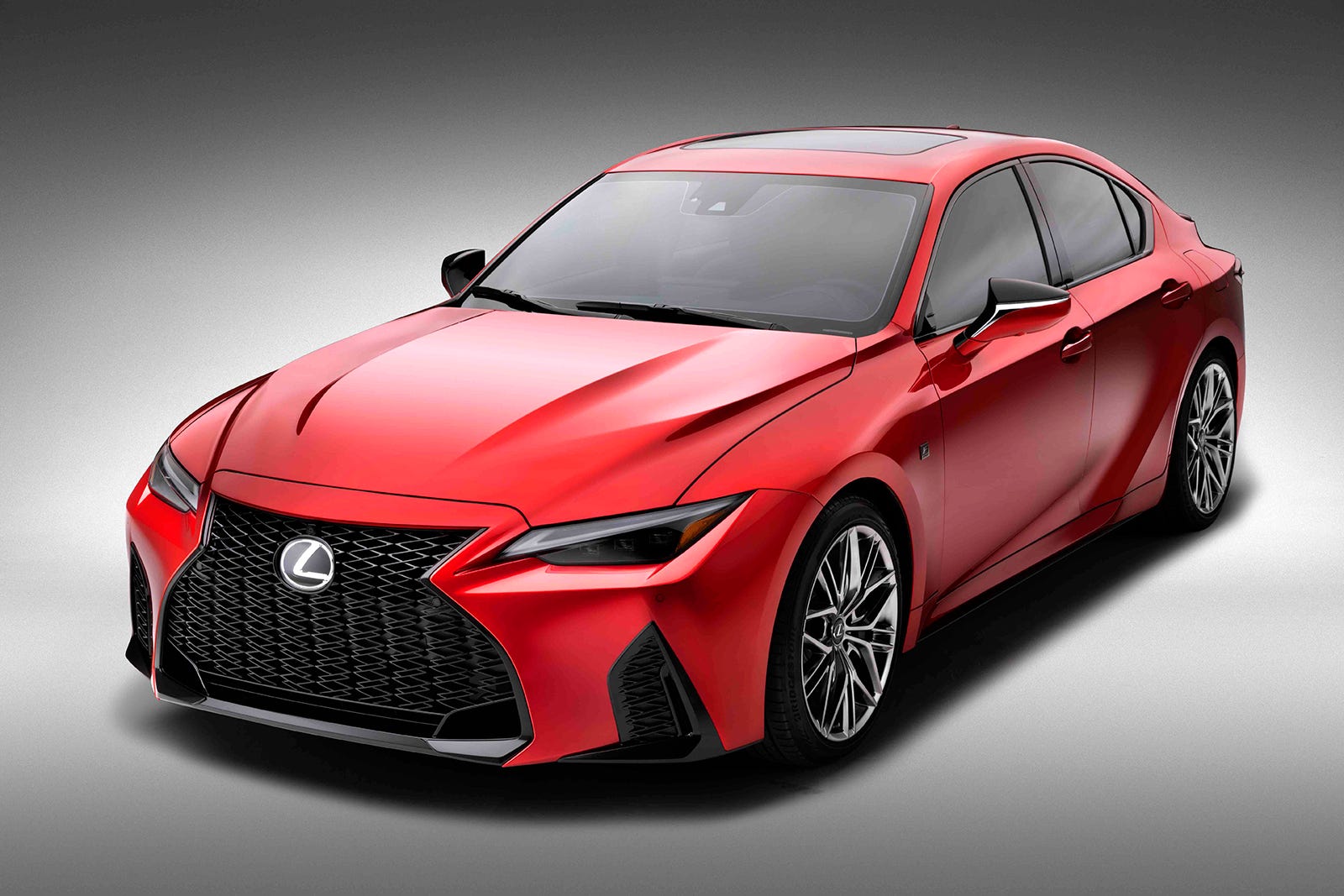 Auto review: Lexus IS 500 offers old-school V-8 punch, rumble