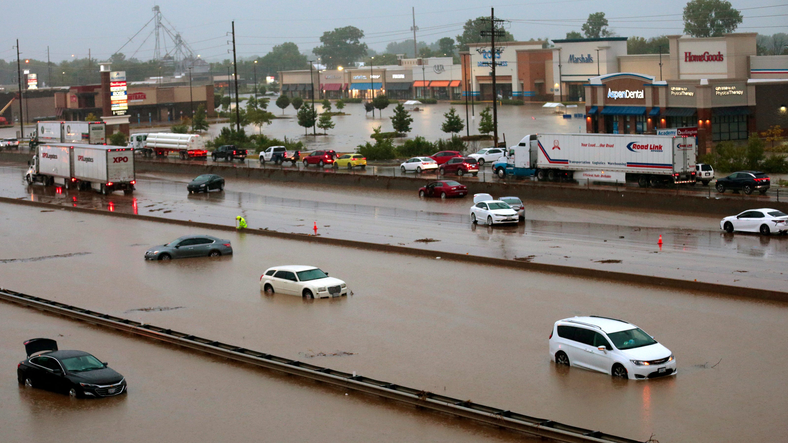 St Louis Flash Flooding 1 Dead After Historic Rainfall