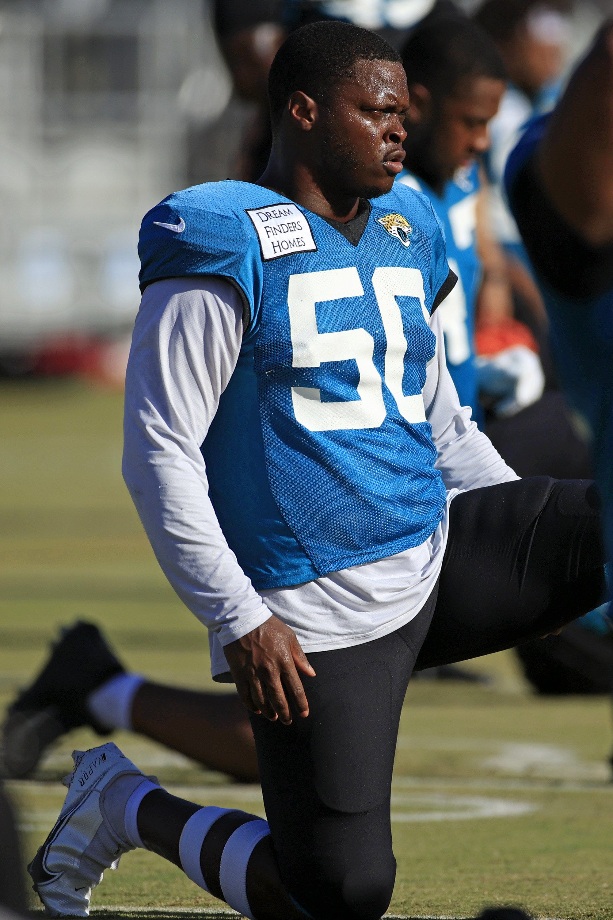 Shaq Quarterman battles for job on Jaguars team loaded with LBs