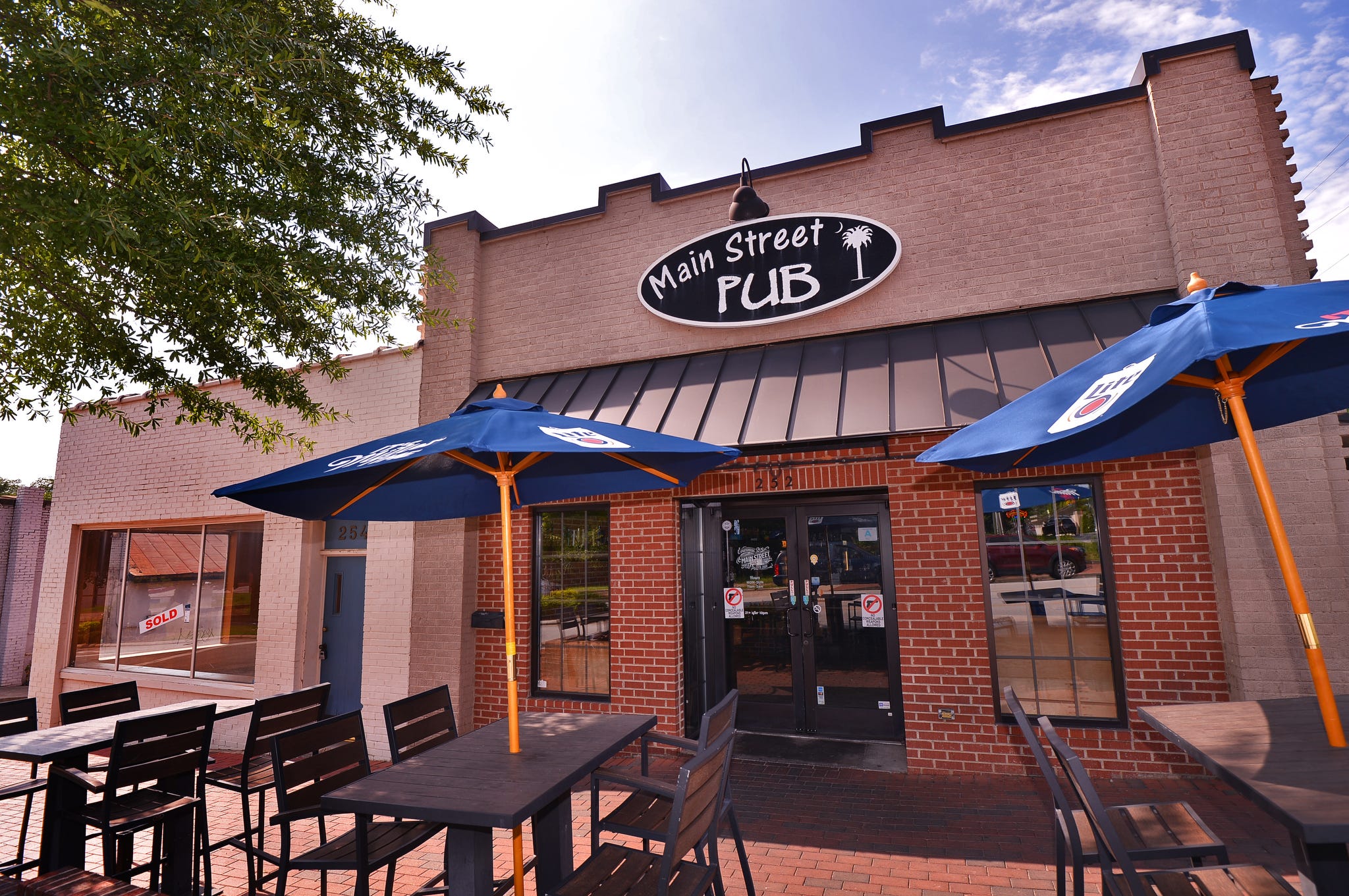 Main Street Pub in Spartanburg plans for a new stage, kitchen and menu
