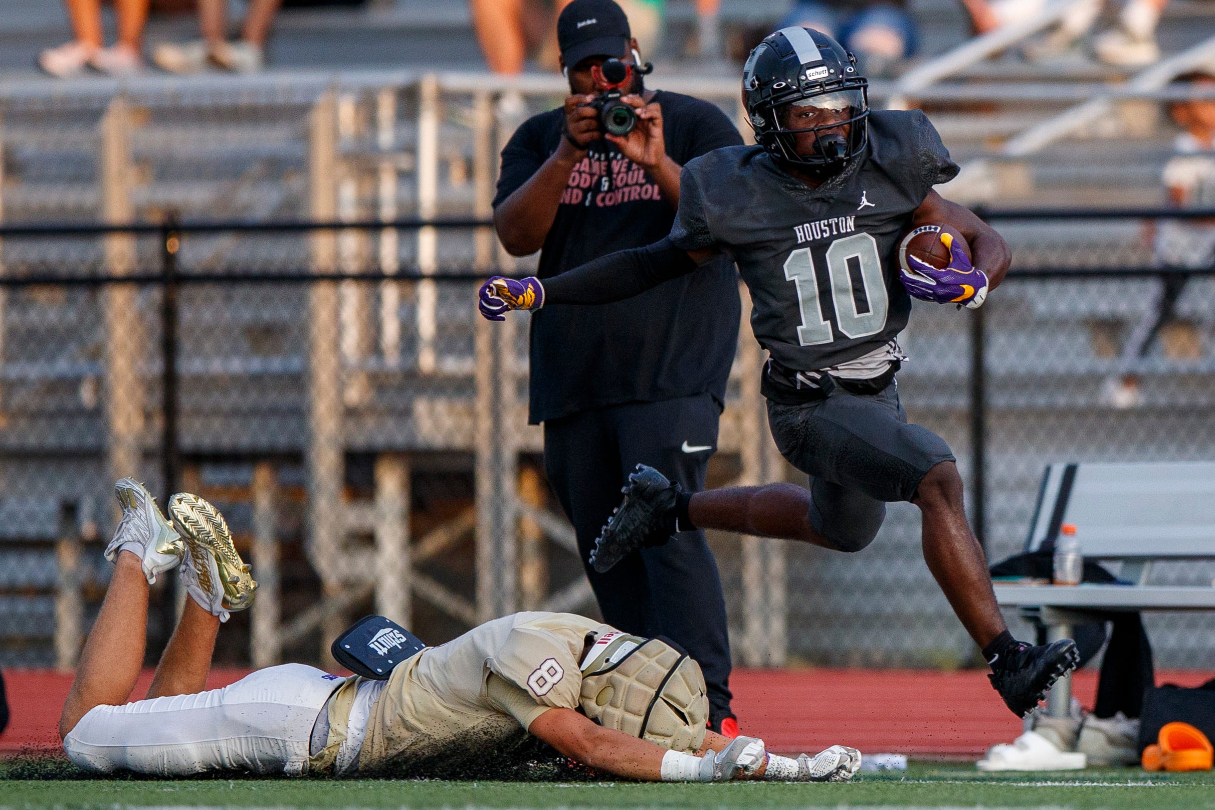 Houston high school football: What Damon Sisa brings to offense