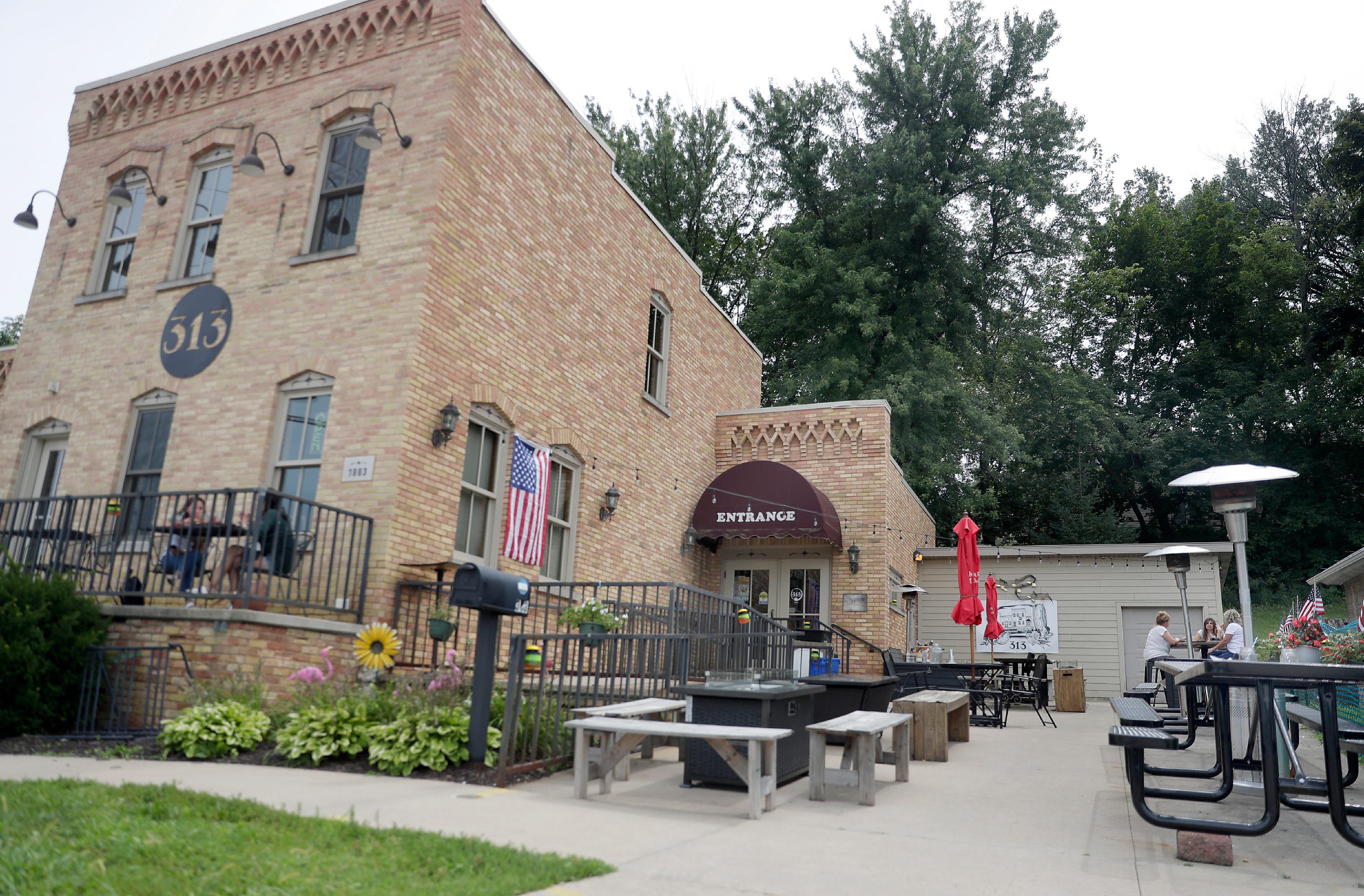 Best outdoor places to eat, drink in Appleton, Oshkosh, Neenah