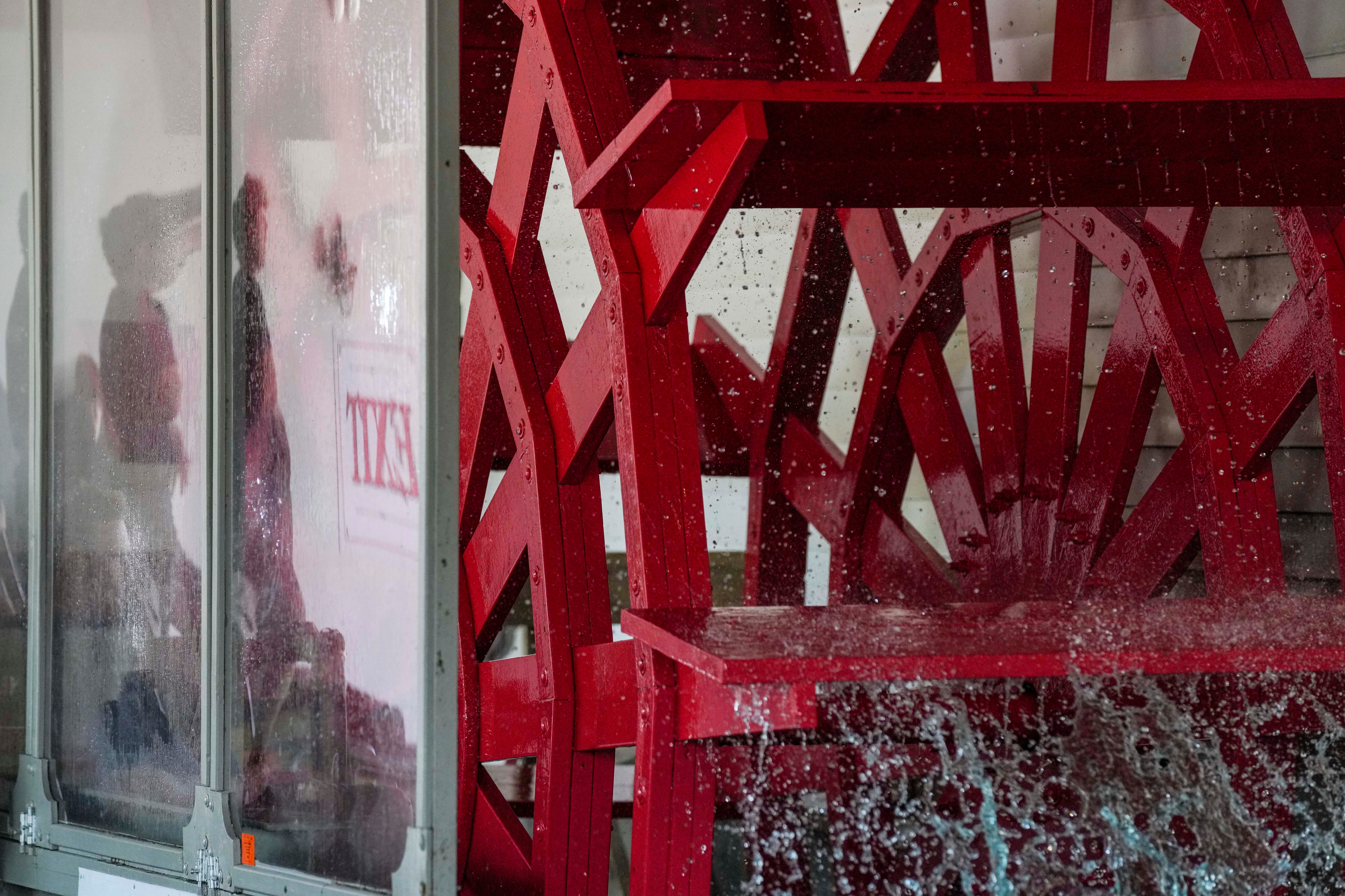 Iowa State Fair's Ye Old Mill ride, a favorite for couples, turns 100