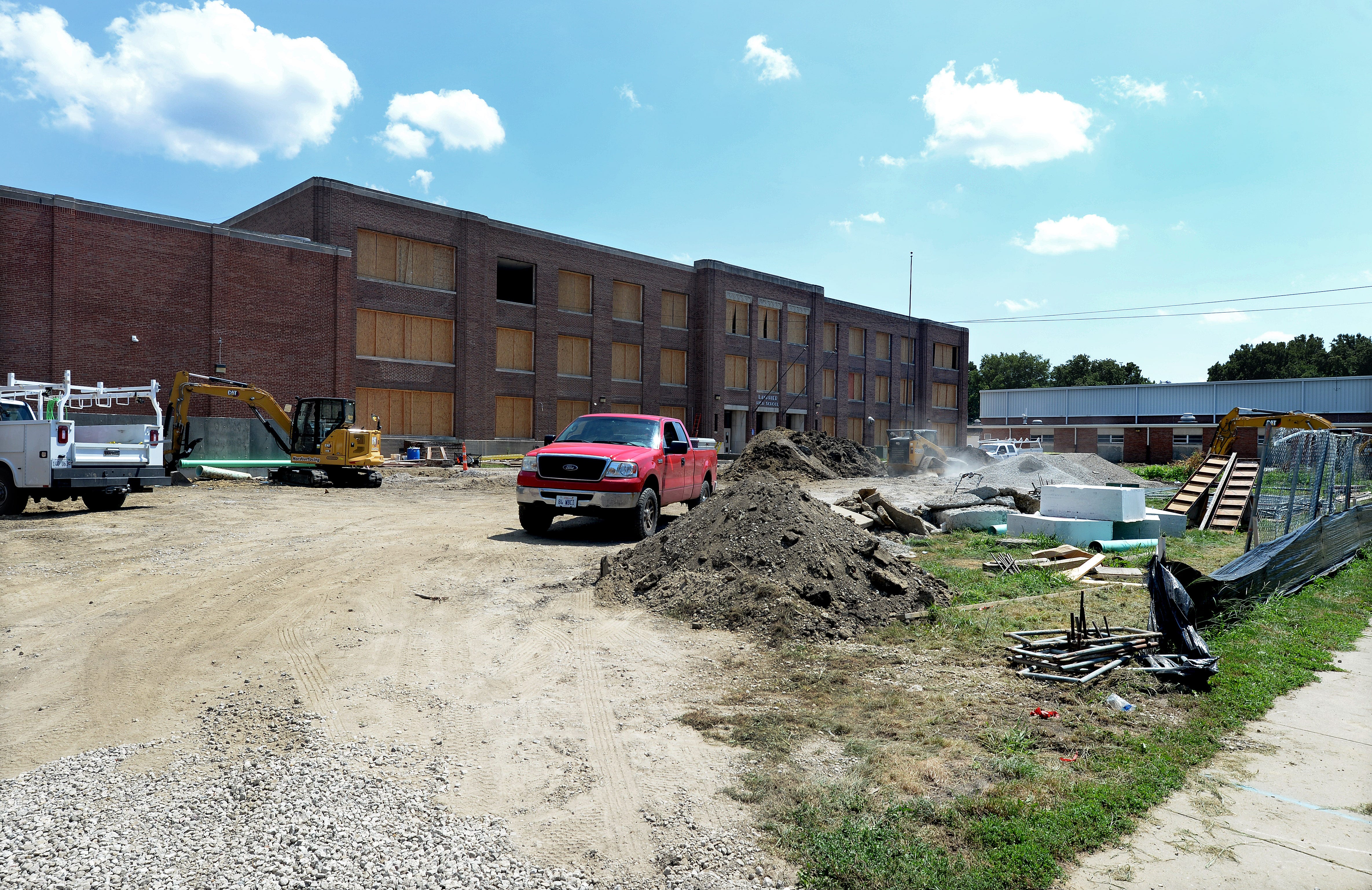 Springfield Public School District 186 shows off building upgrades