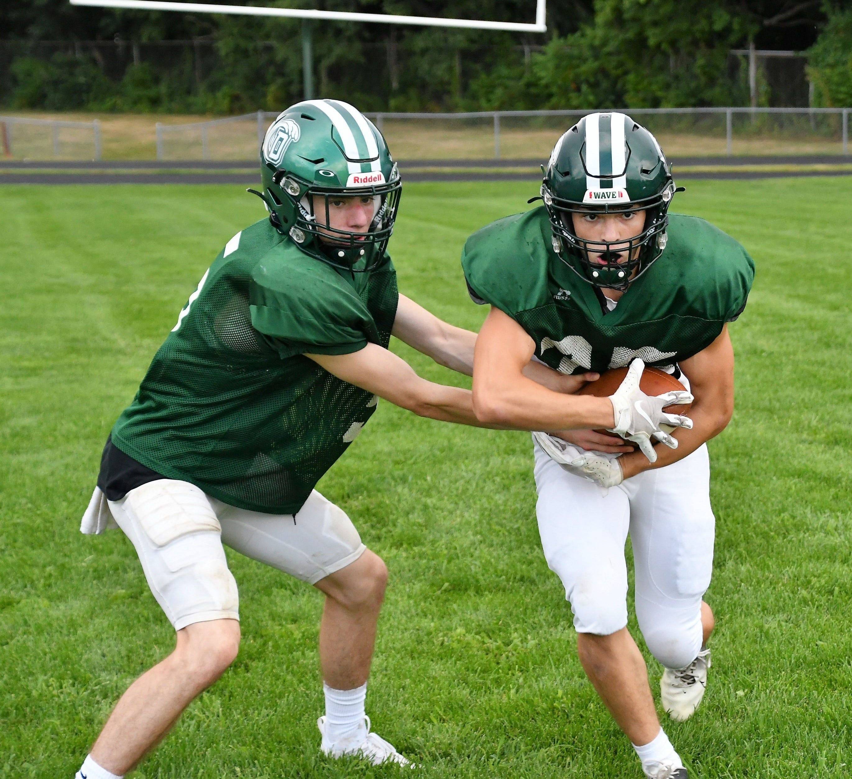 Dover High School NH football: Green Wave begin new era at quarterback