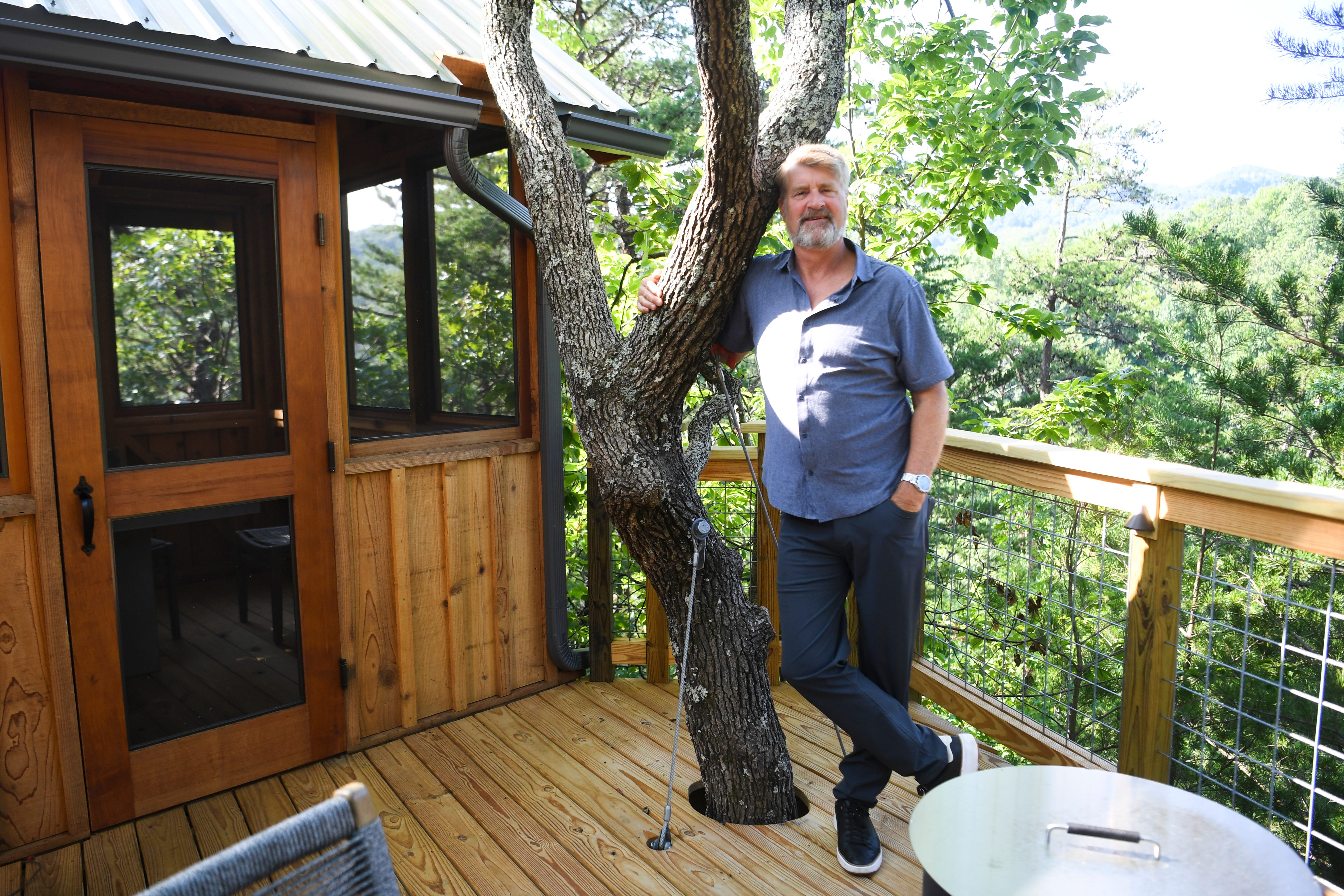 Treehouse Grove Gatlinburg adds glamping with Smoky Mountain views
