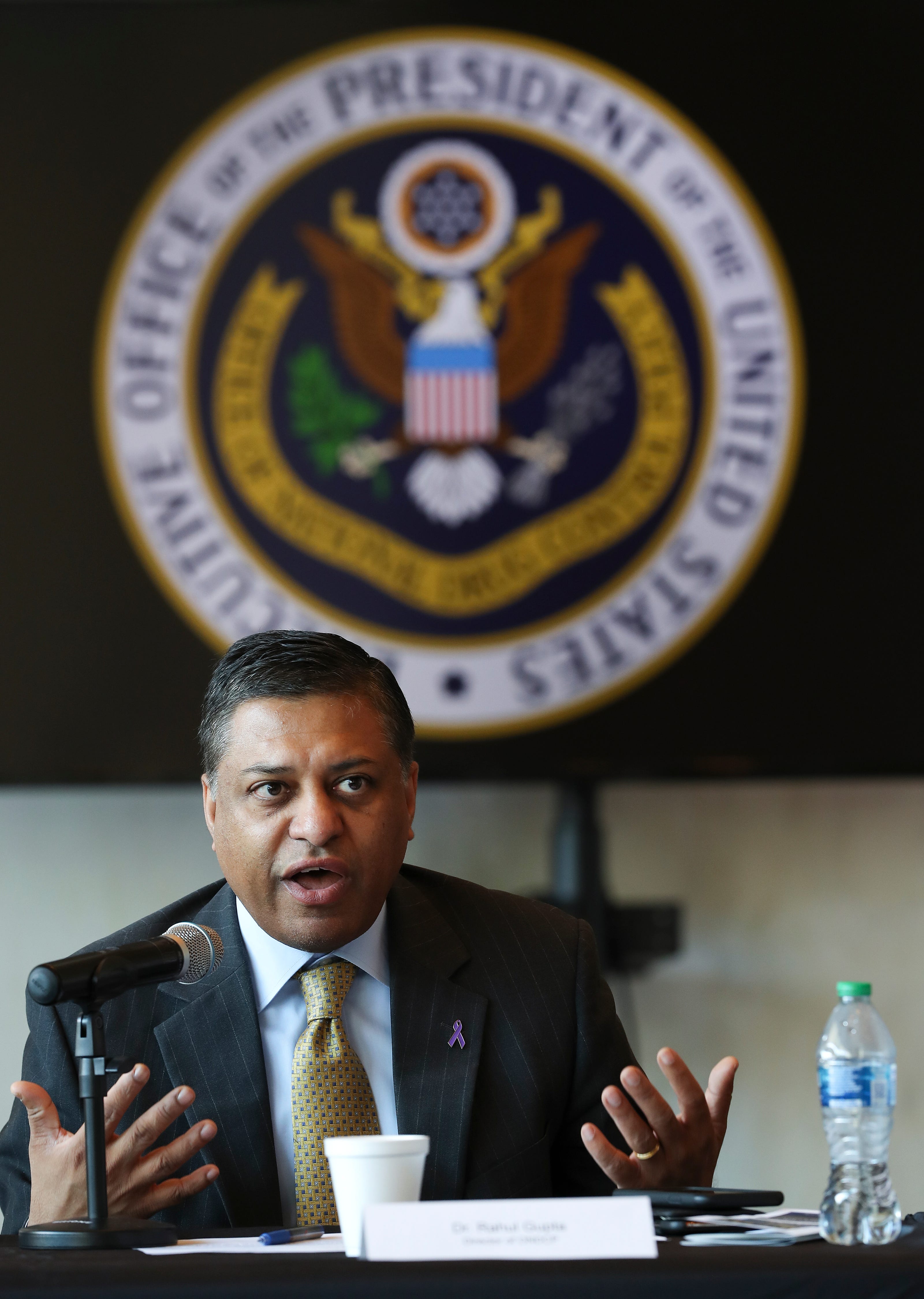 U.S. drug czar's plan to counter Mexican cartels and reduce overdoses