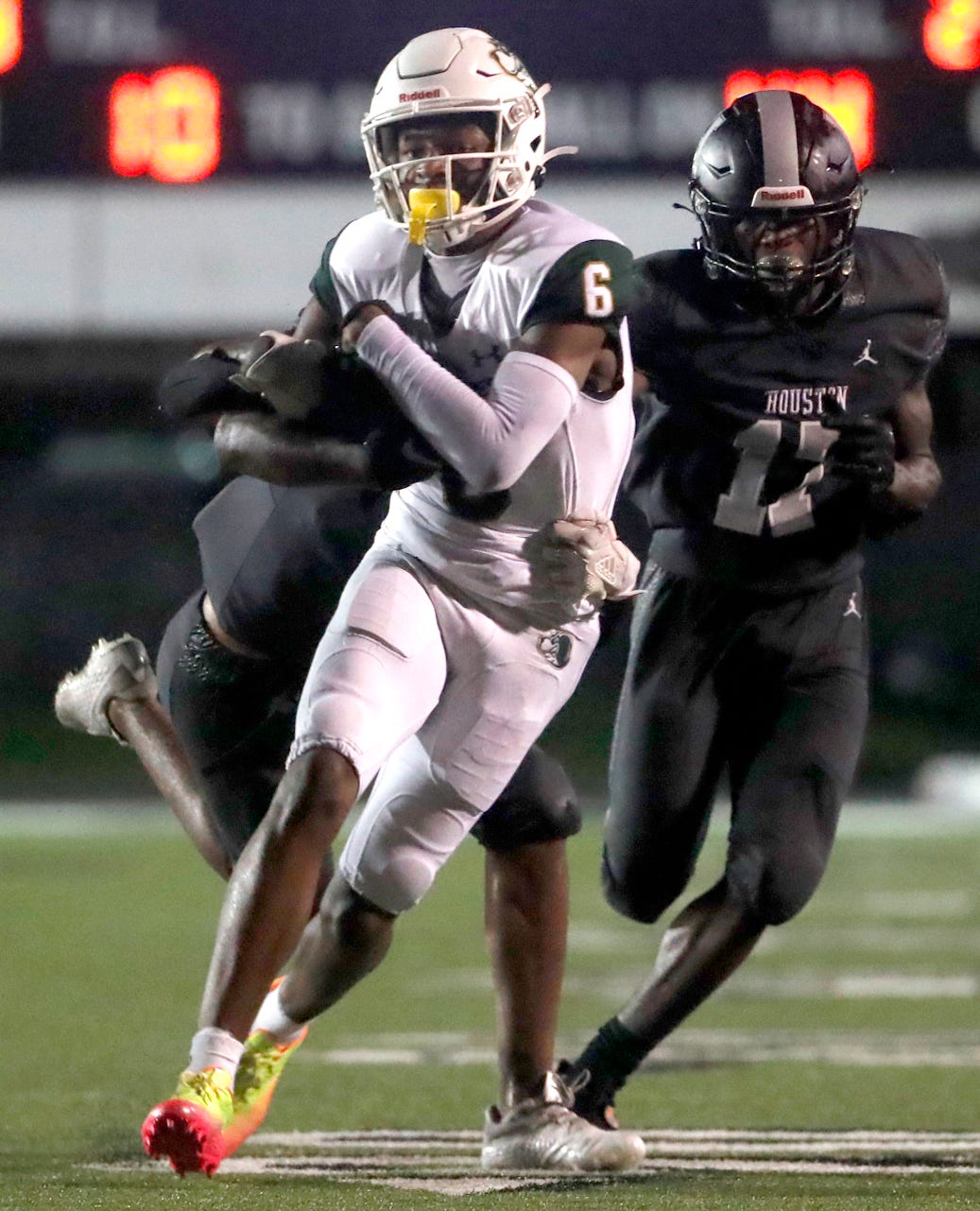 TN High School Football Highlights: Briarcrest defeats Houston 29-28