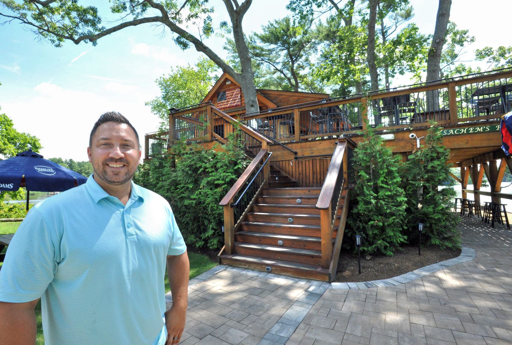 New owners of Lucky Dawg property open Towne Tavern & Treehouse