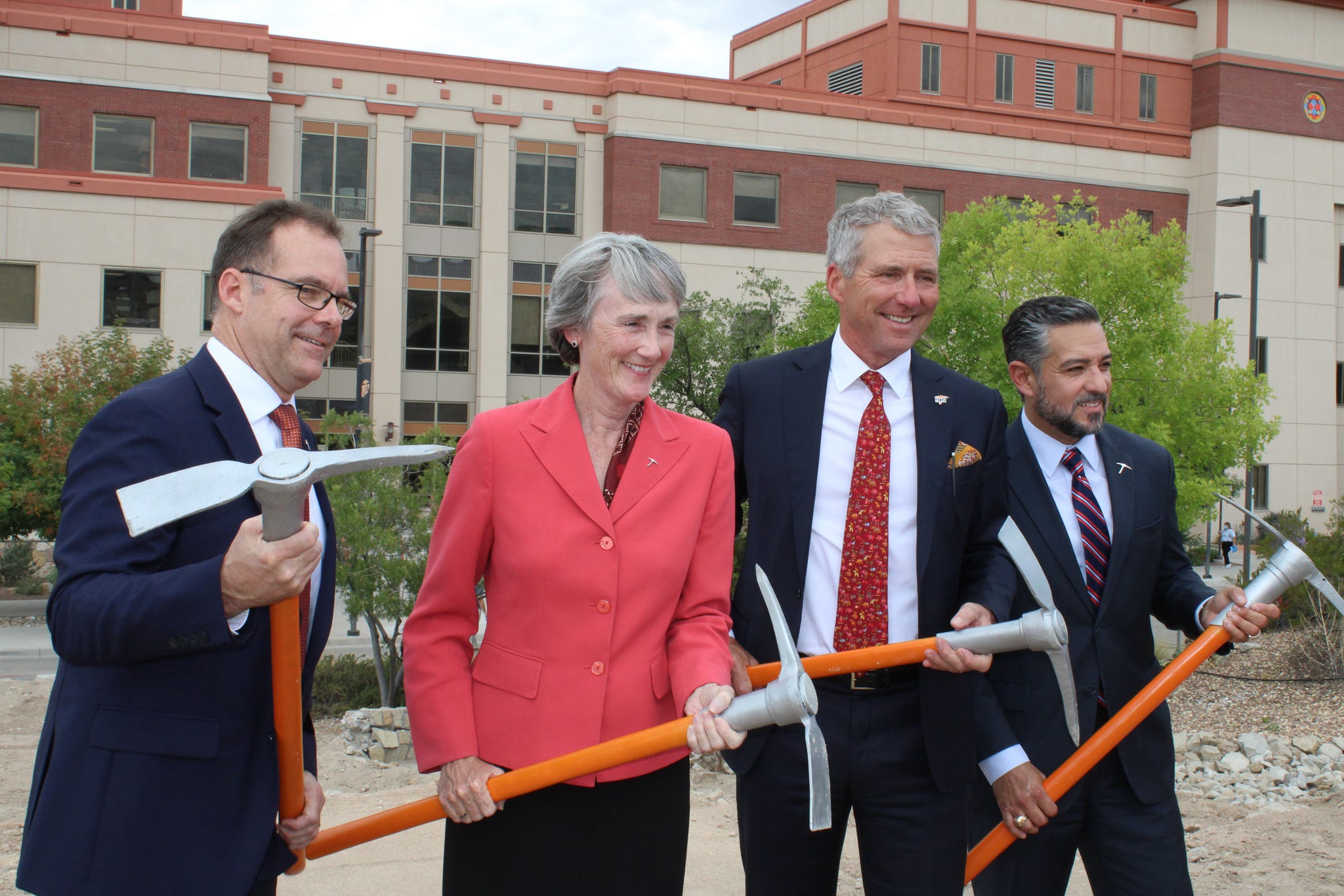 UTEP begins building $80 million Manufacturing and Aerospace Center