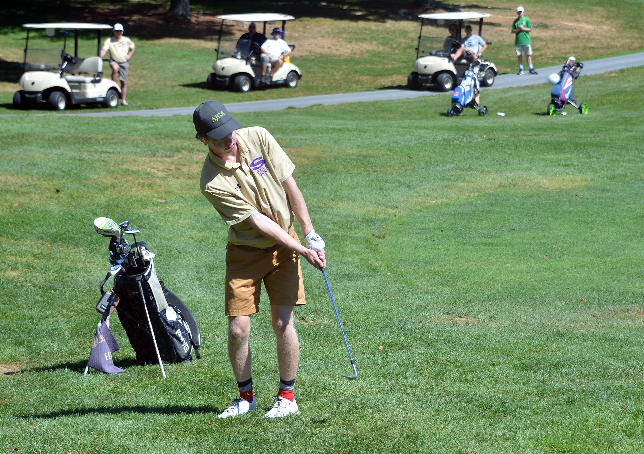 Smithsburg's Bushey, Boonsboro's team claim county golf championships